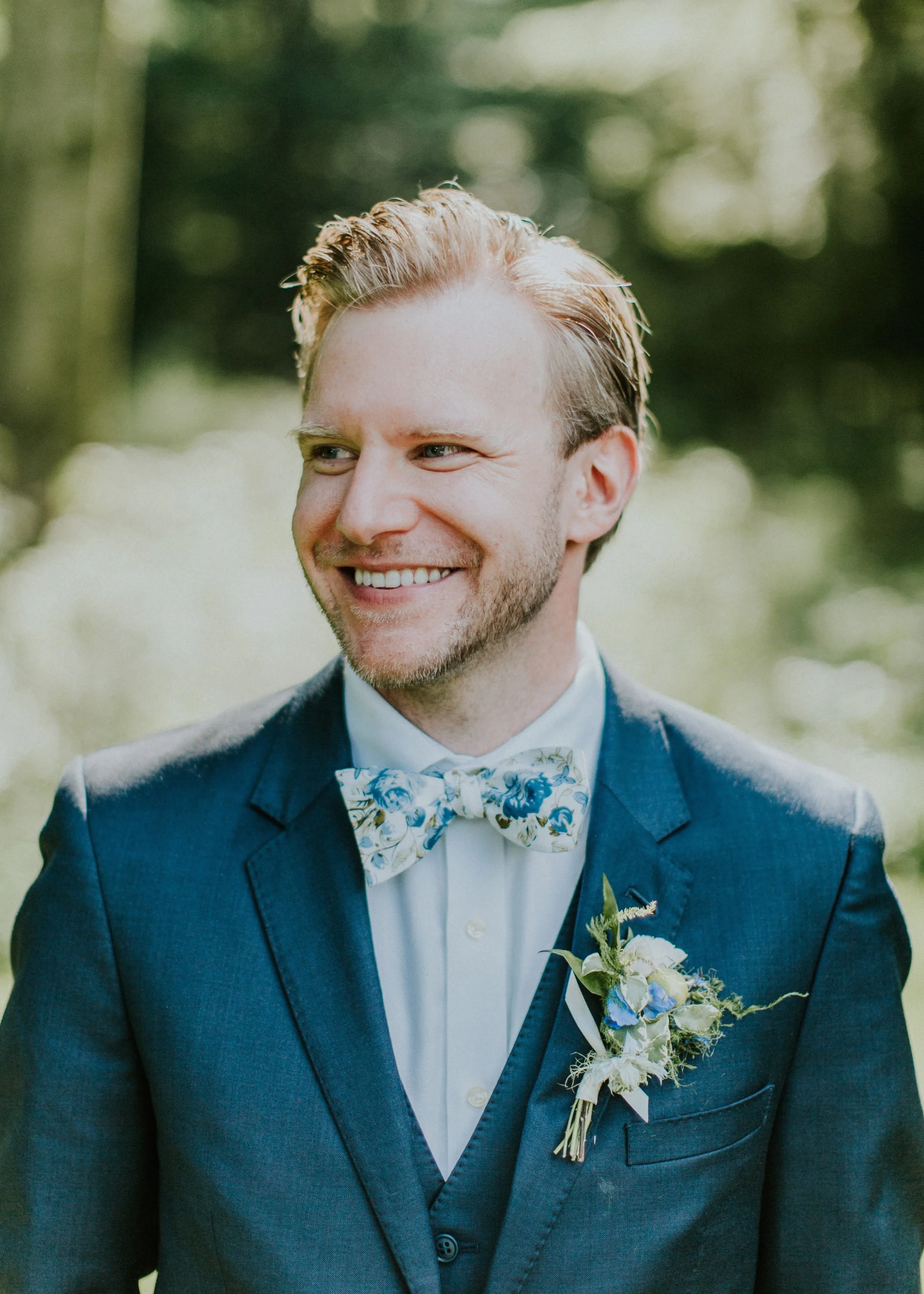 Lakefront Micro Wedding — The Poppy and The Peony