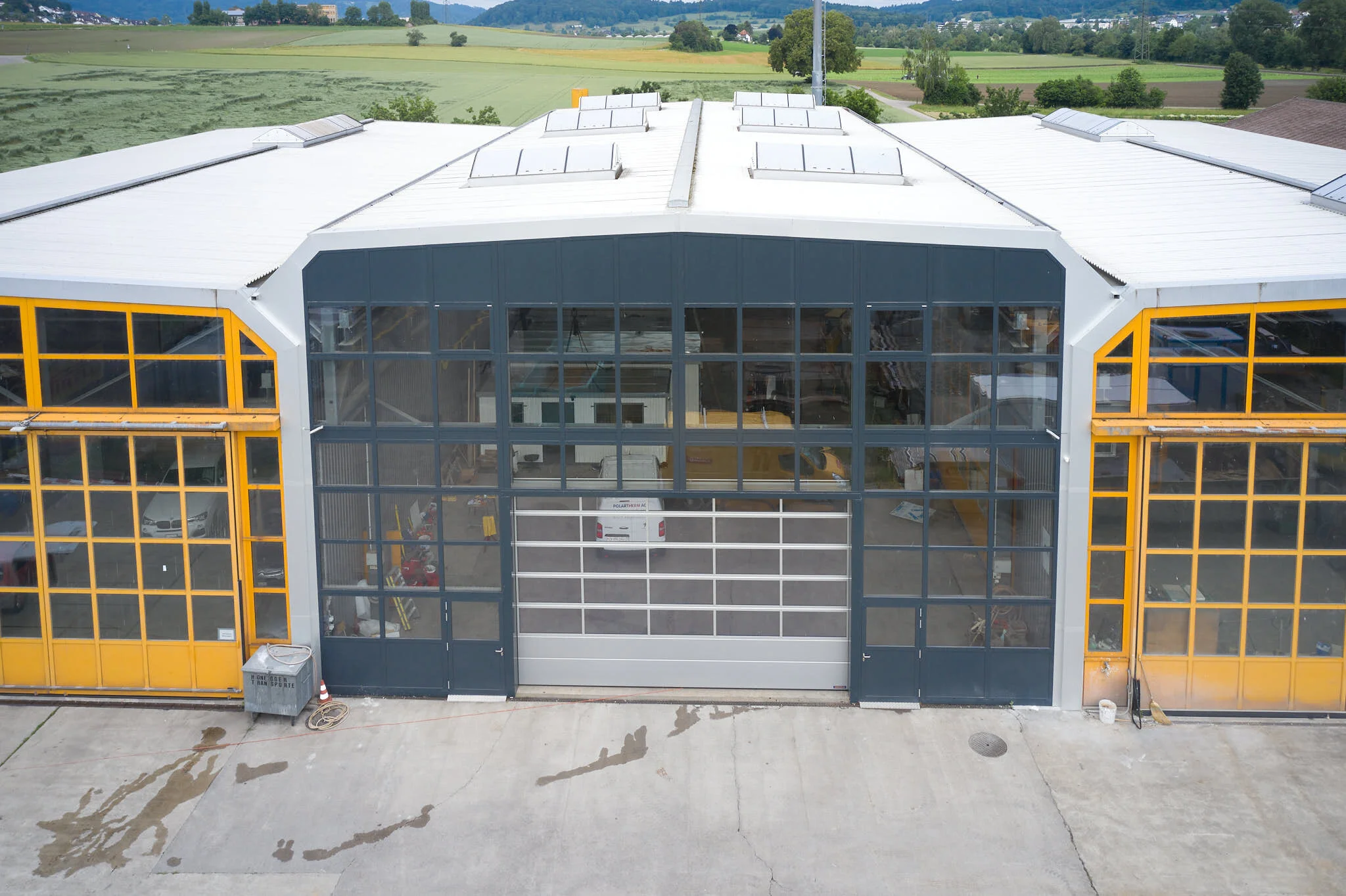 Hallentor Dänikon — Koller Metallbautechnik GmbH