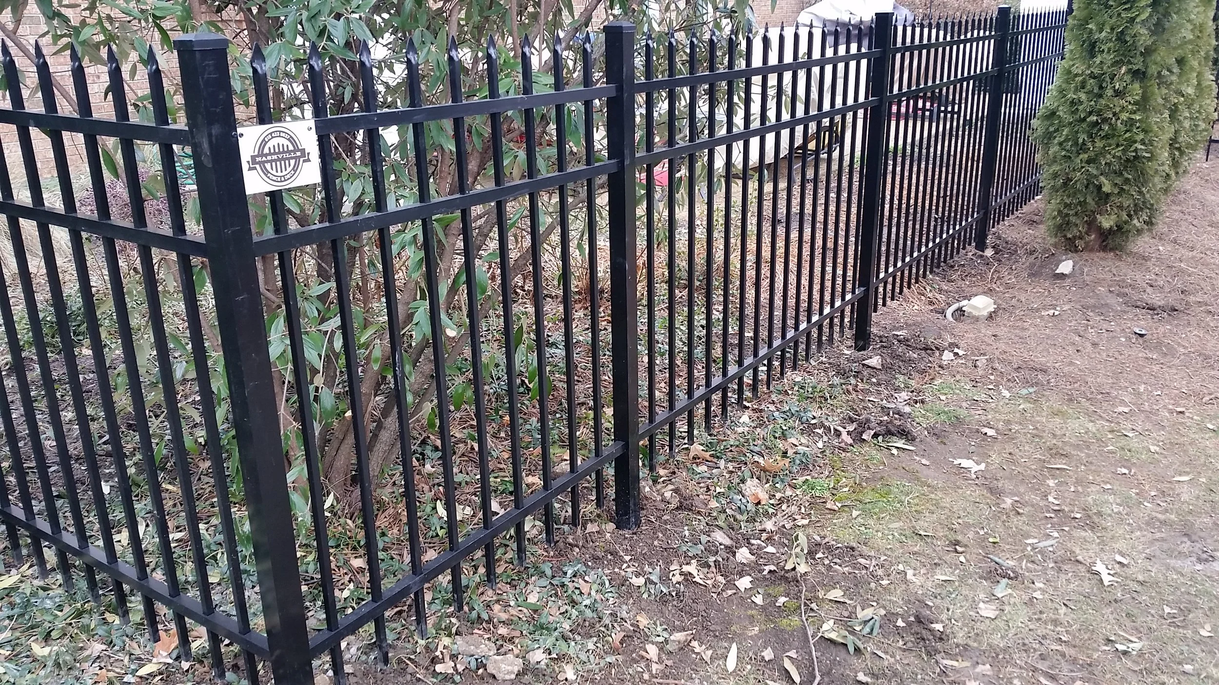 Metal Fences — Nashville Fence & Deck