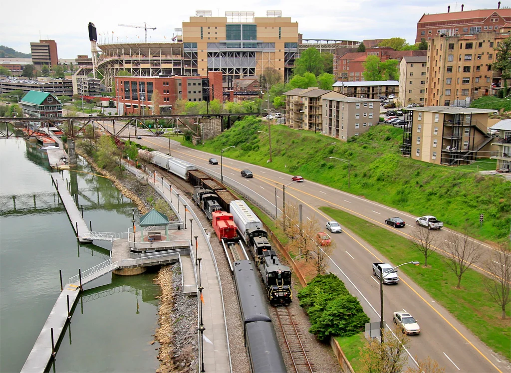 KHXR ~ Railroad — Three Rivers Rambler