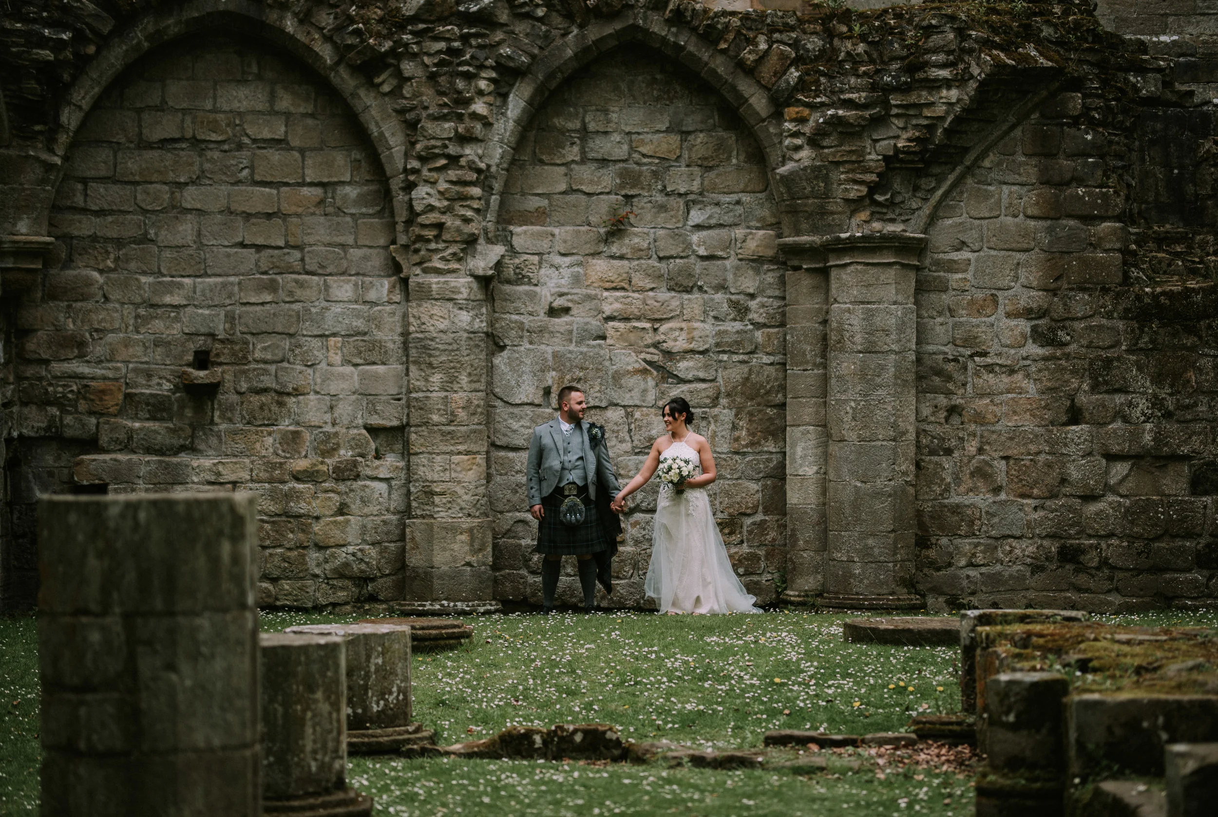 Culross Abbey Wedding // Savannah & Reece — Cara Frew Photography ...