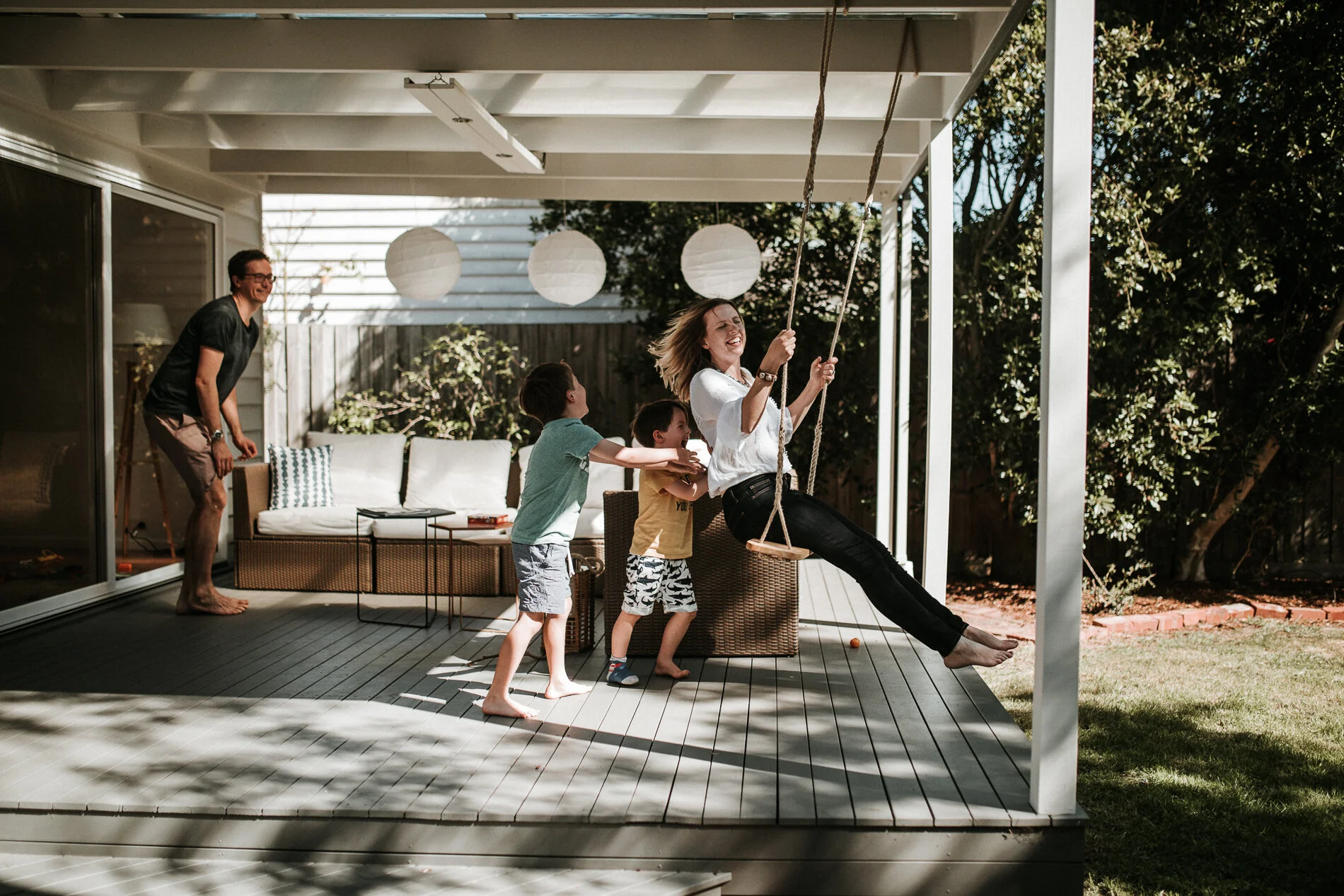 Courtney Holmes | Sydney Family Filmmaker and Photographer