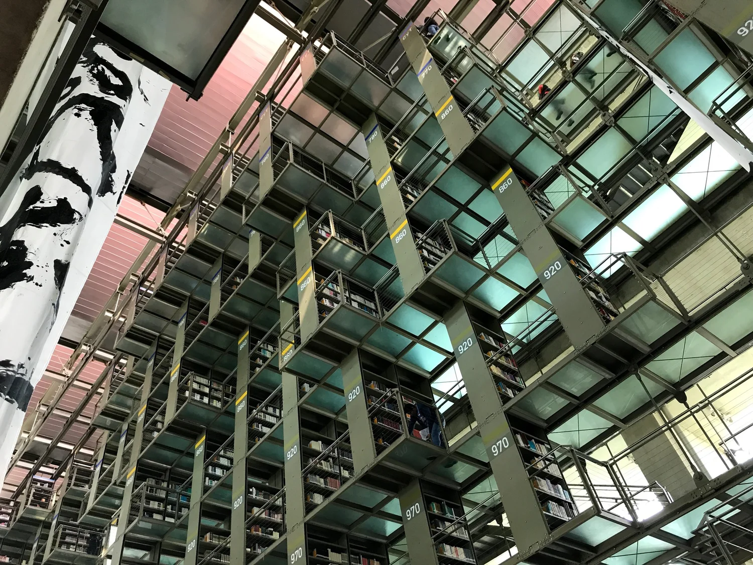 Biblioteca Vasconcelos: A Futuristic Architectural Marvel
