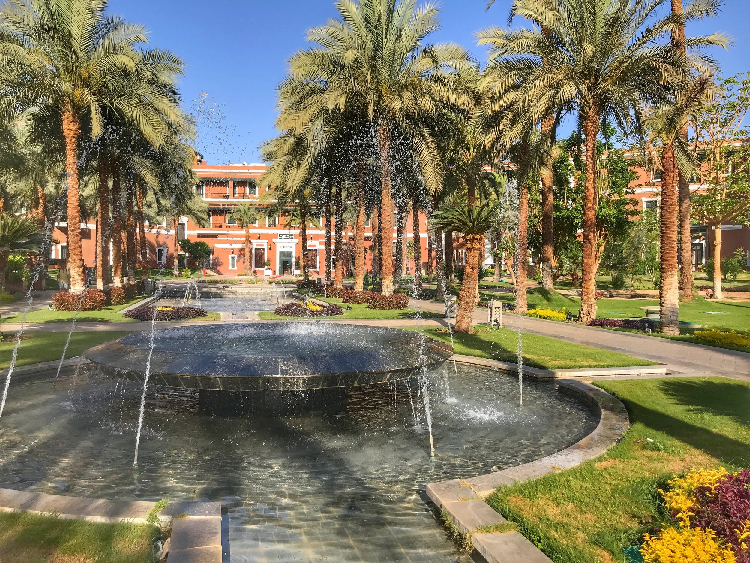 The Undeniable Charm of the Old Cataract Hotel in Aswan — The Not So ...