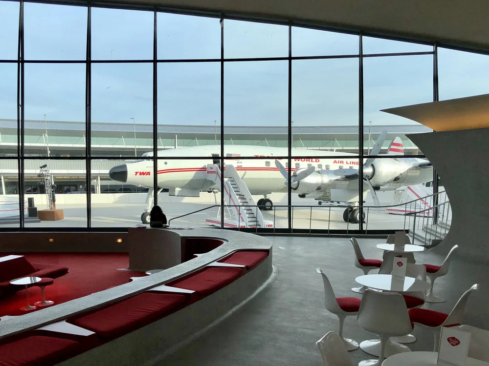 TWA Flight Center: 8 Facts About the Futuristic Mid-Century Modern ...