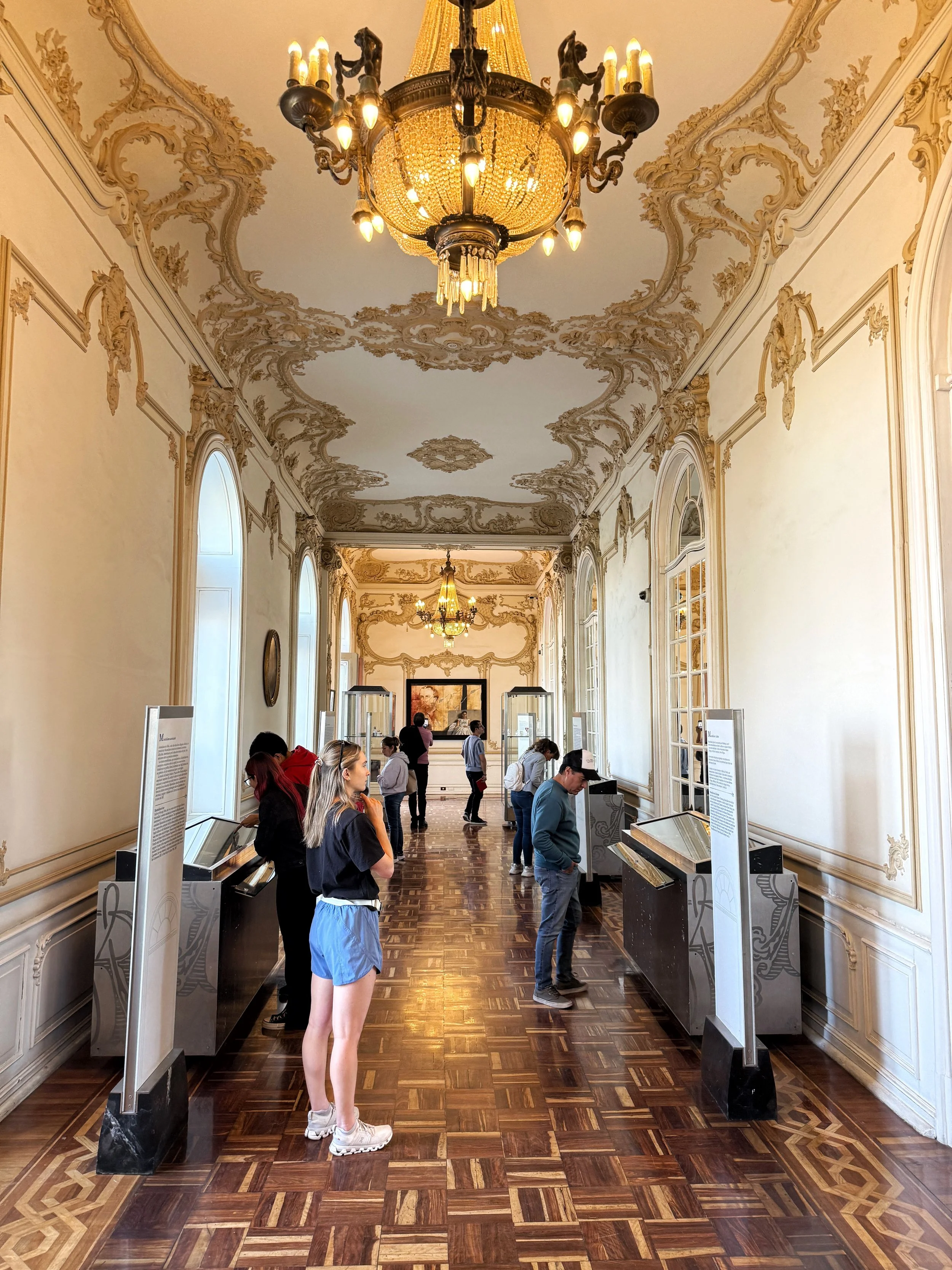 Chapultepec Castle’s Lavish Décor and Imperial Intrigue in CDMX