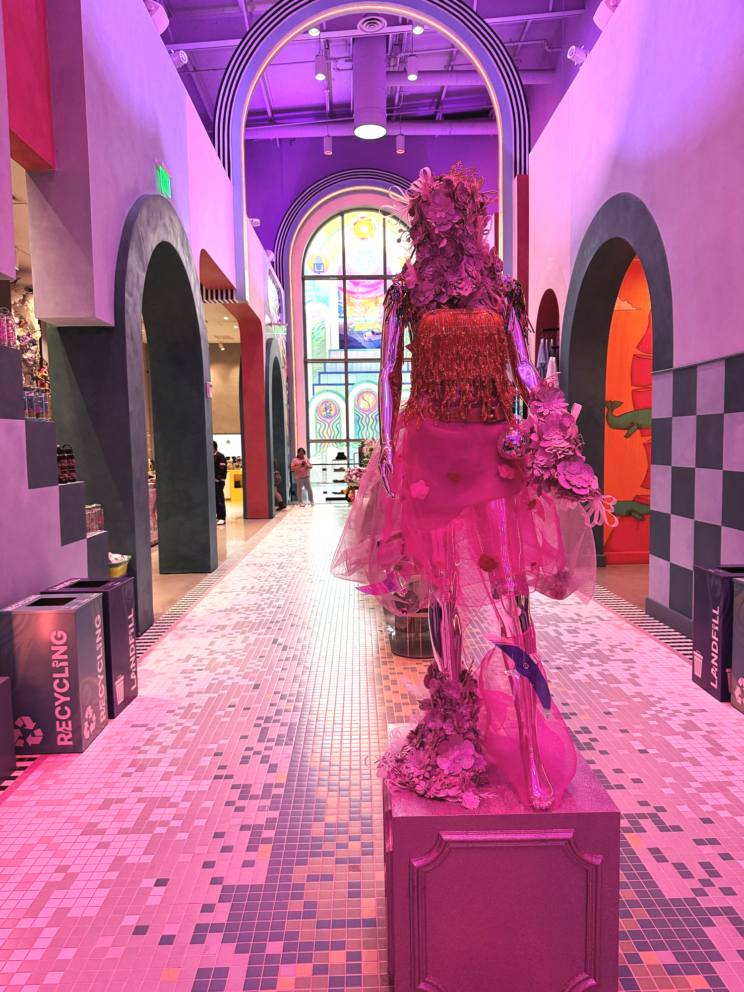 What to Know Before You Go to Meow Wolf’s Radio Tave in Houston