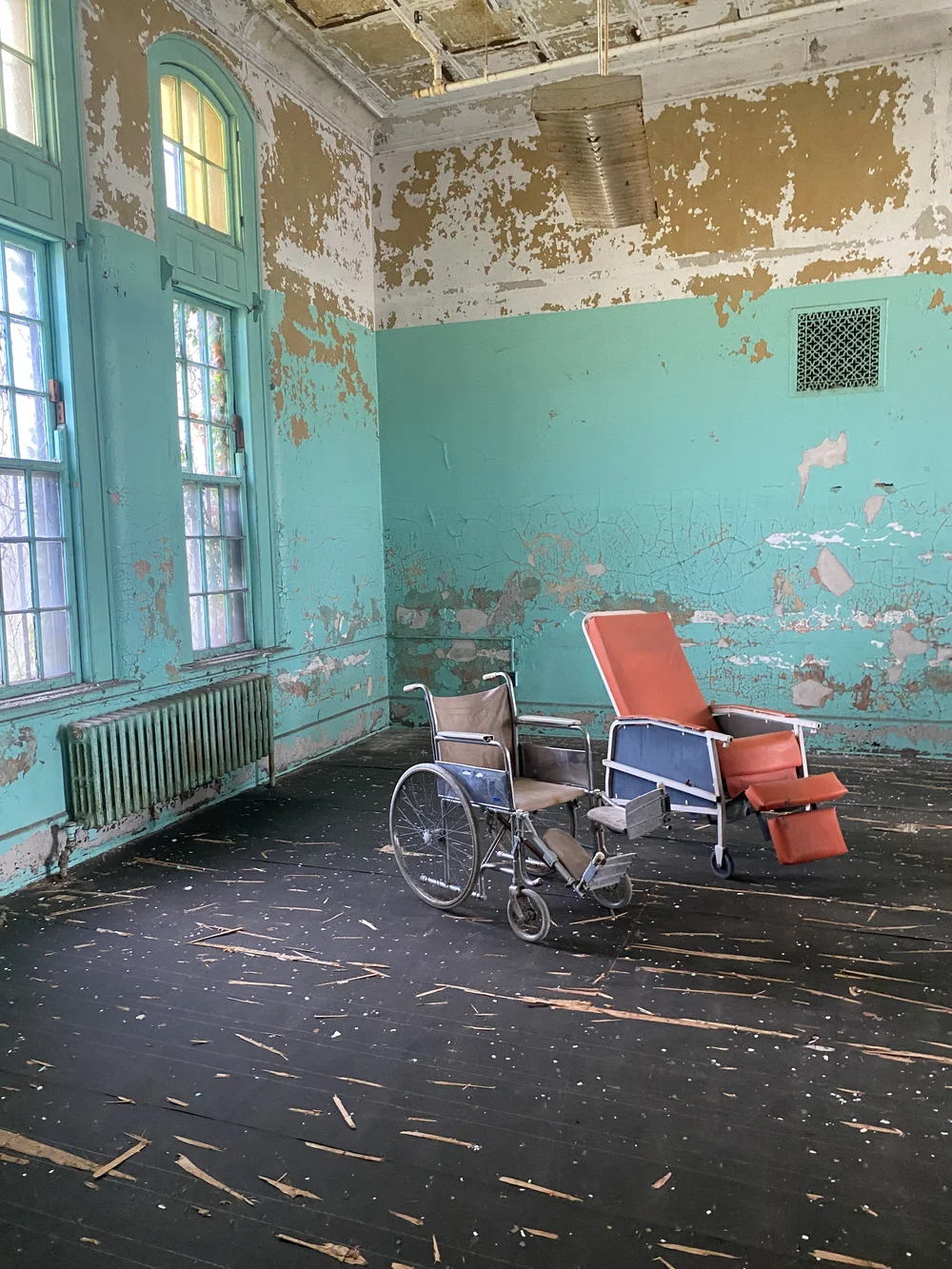 Mayhem, Madness and Mystery at the Abandoned Buffalo State Asylum