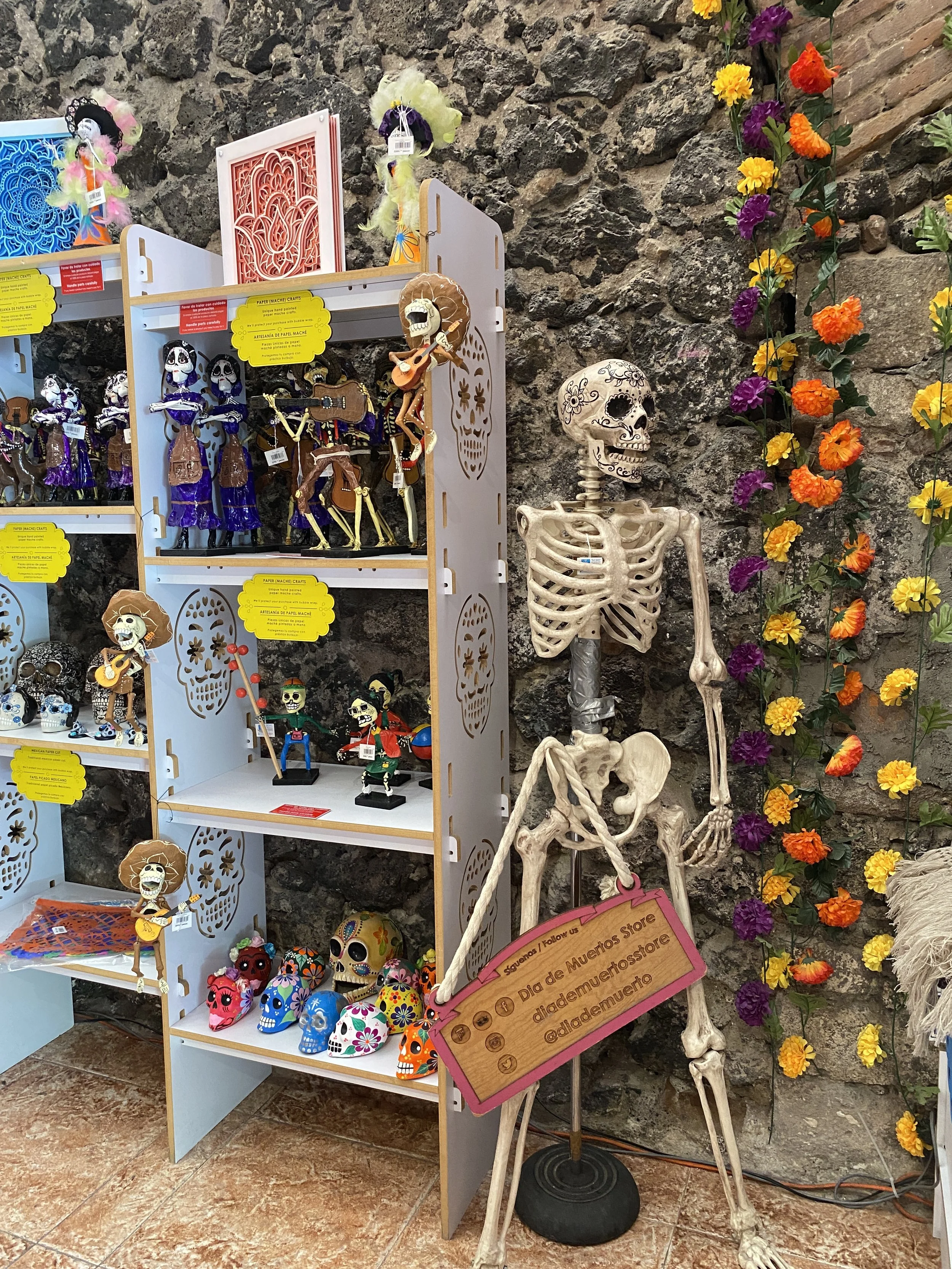 Catch the Bazar Sábado While You Can