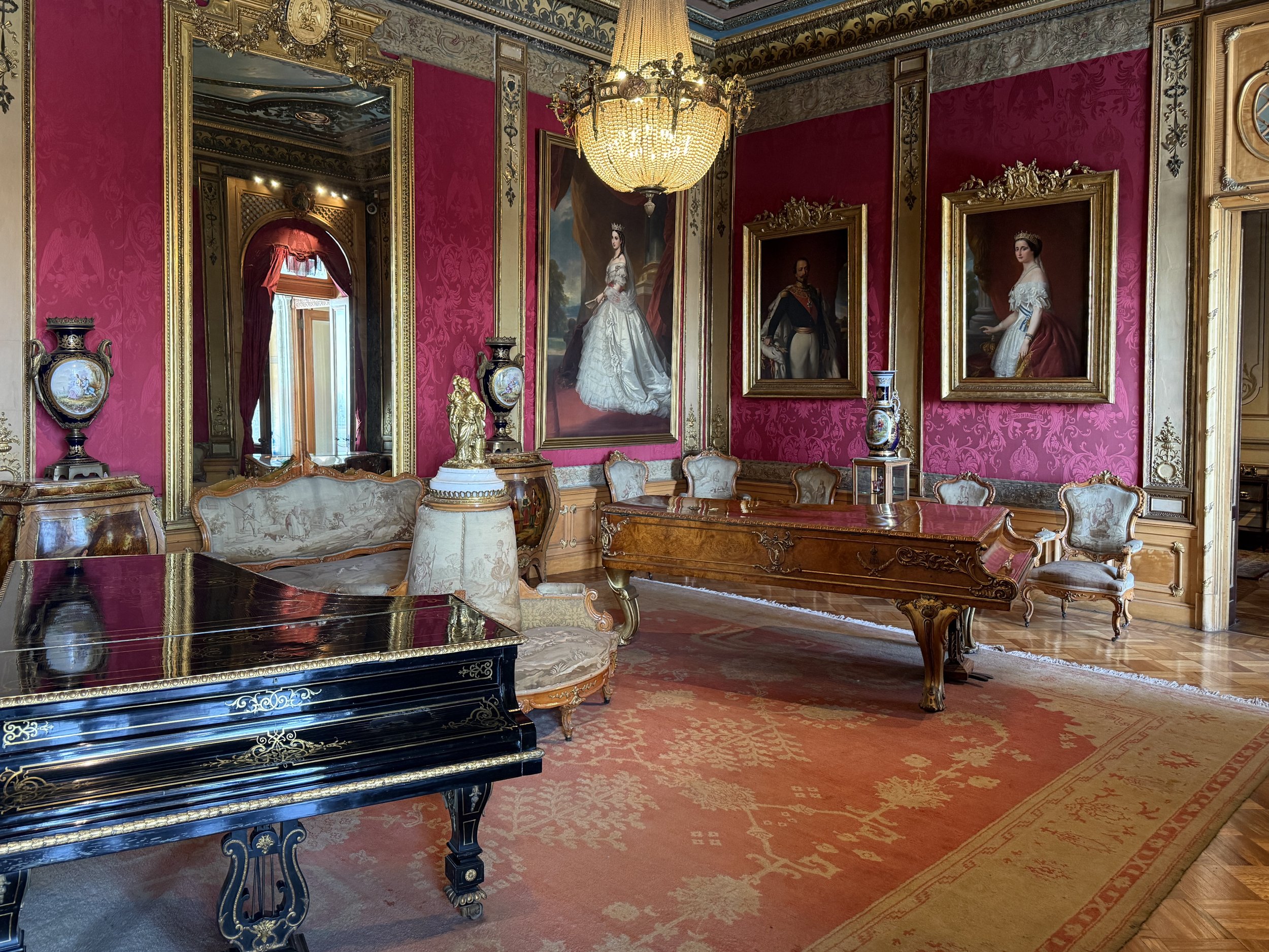 Chapultepec Castle’s Lavish Décor and Imperial Intrigue in CDMX