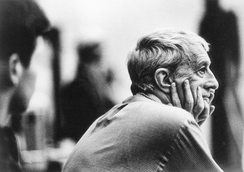 Biography — Kenneth MacMillan