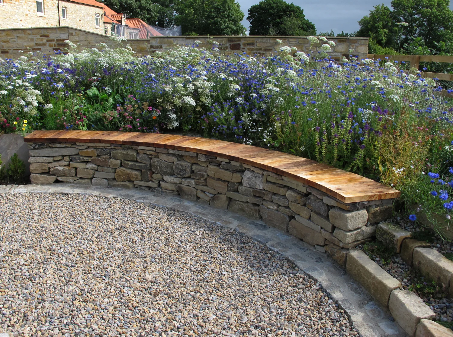 A Richmond Country Garden — Eves & Lewis Landscape Design