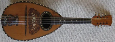 La mandolina: La pequeña desconocida — Clases de Guitarra Online