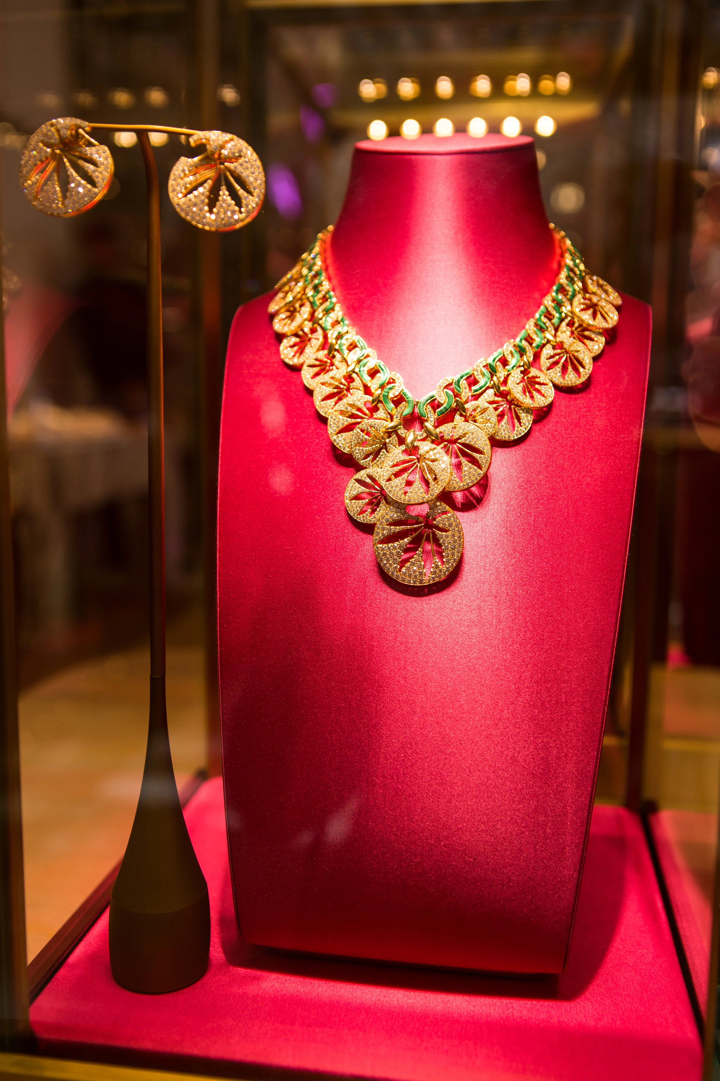 BVLGARI Debuts an 80's Love Affair with "Wild Pop"