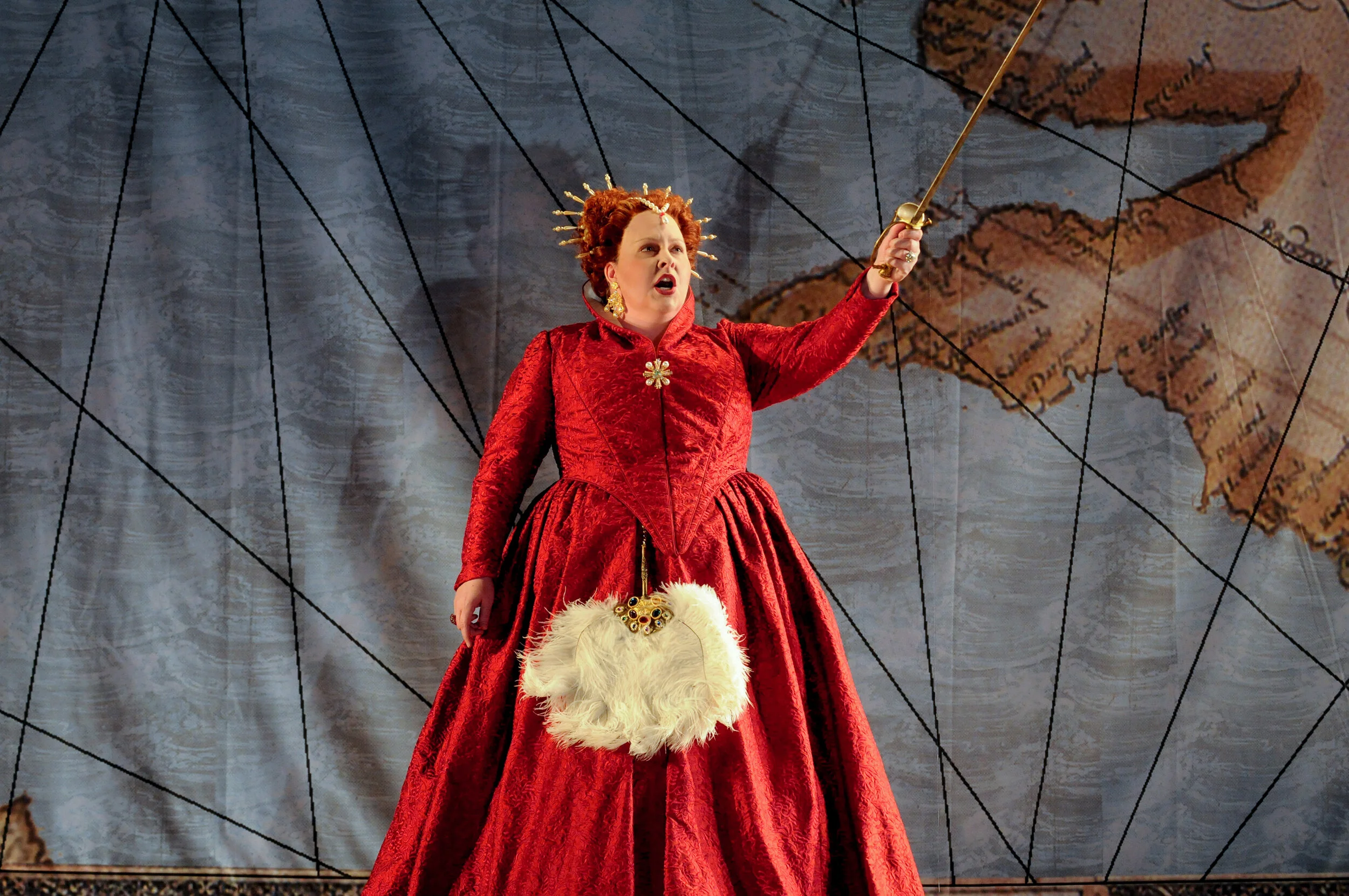 LA OPERA | “ROBERTO DEVEREUX” PORTRAYS AN UNFORGETTABLE QUEEN
