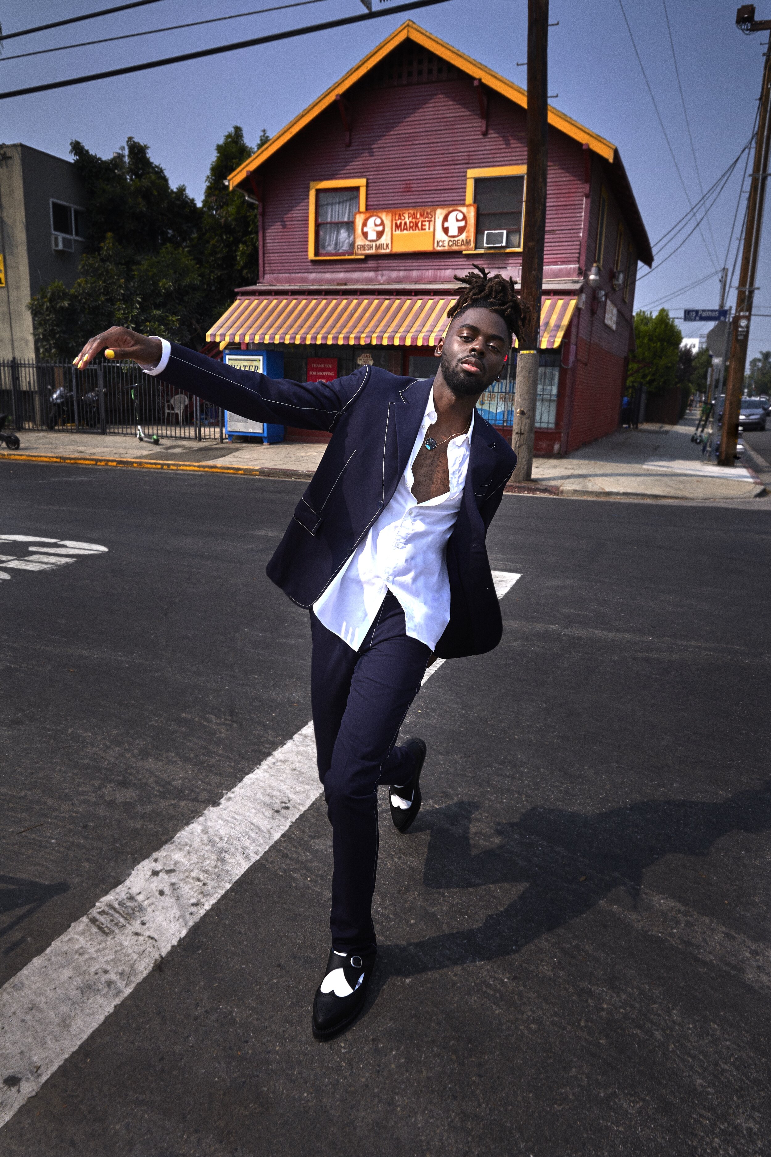 Carter Ace / Unearthing Unconfined Liberty in Exploring Sound