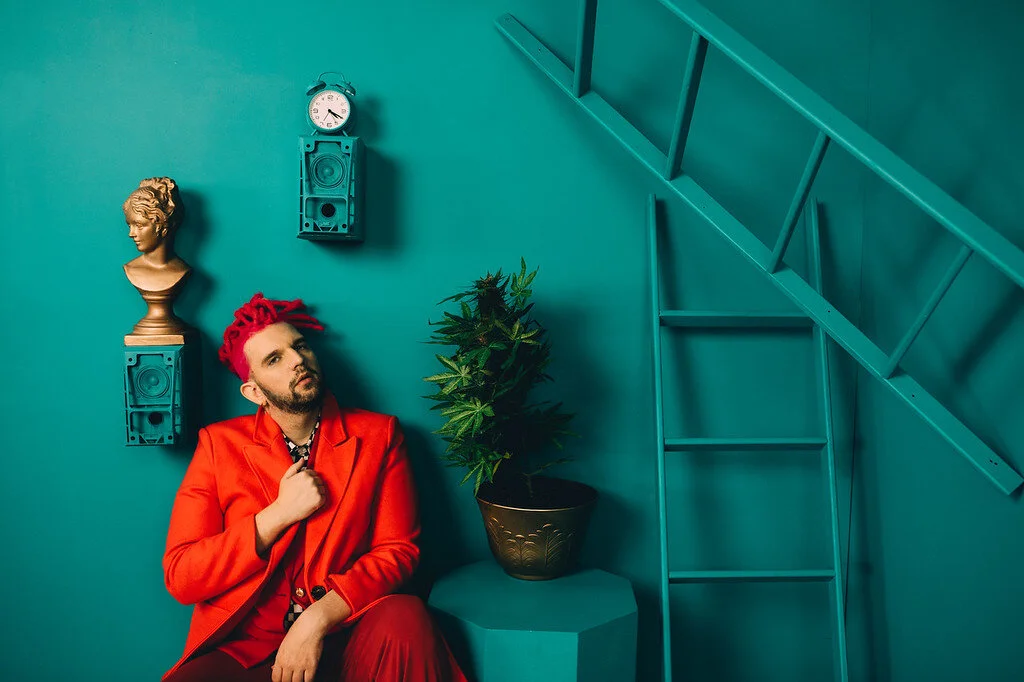 ANDREAS MOSS / QUEER POP ARTIST WITH A PURPOSE