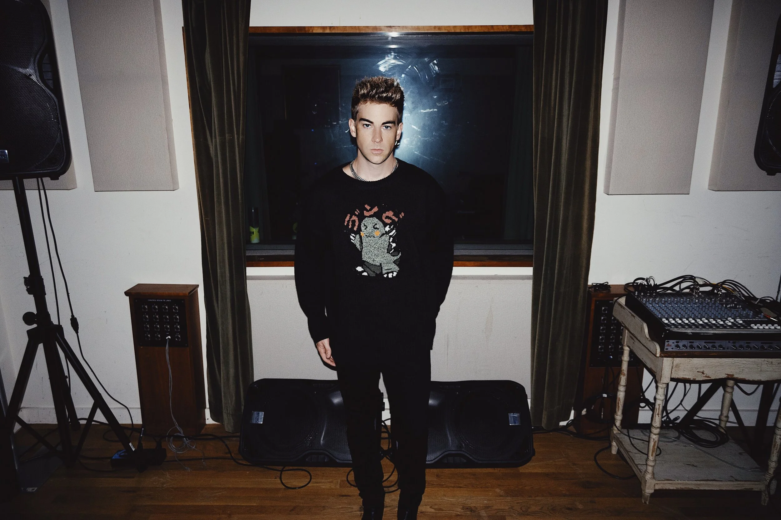 Flaunt Premiere | Reyn Hartley Goes Pop In New Single “Time”