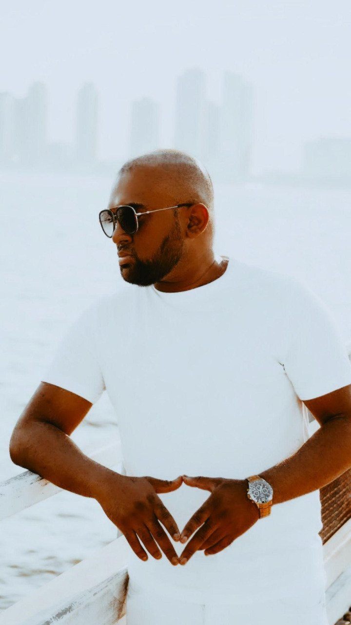 Jéshan Jones Tells Us How He Dresses Perfectly For Summer