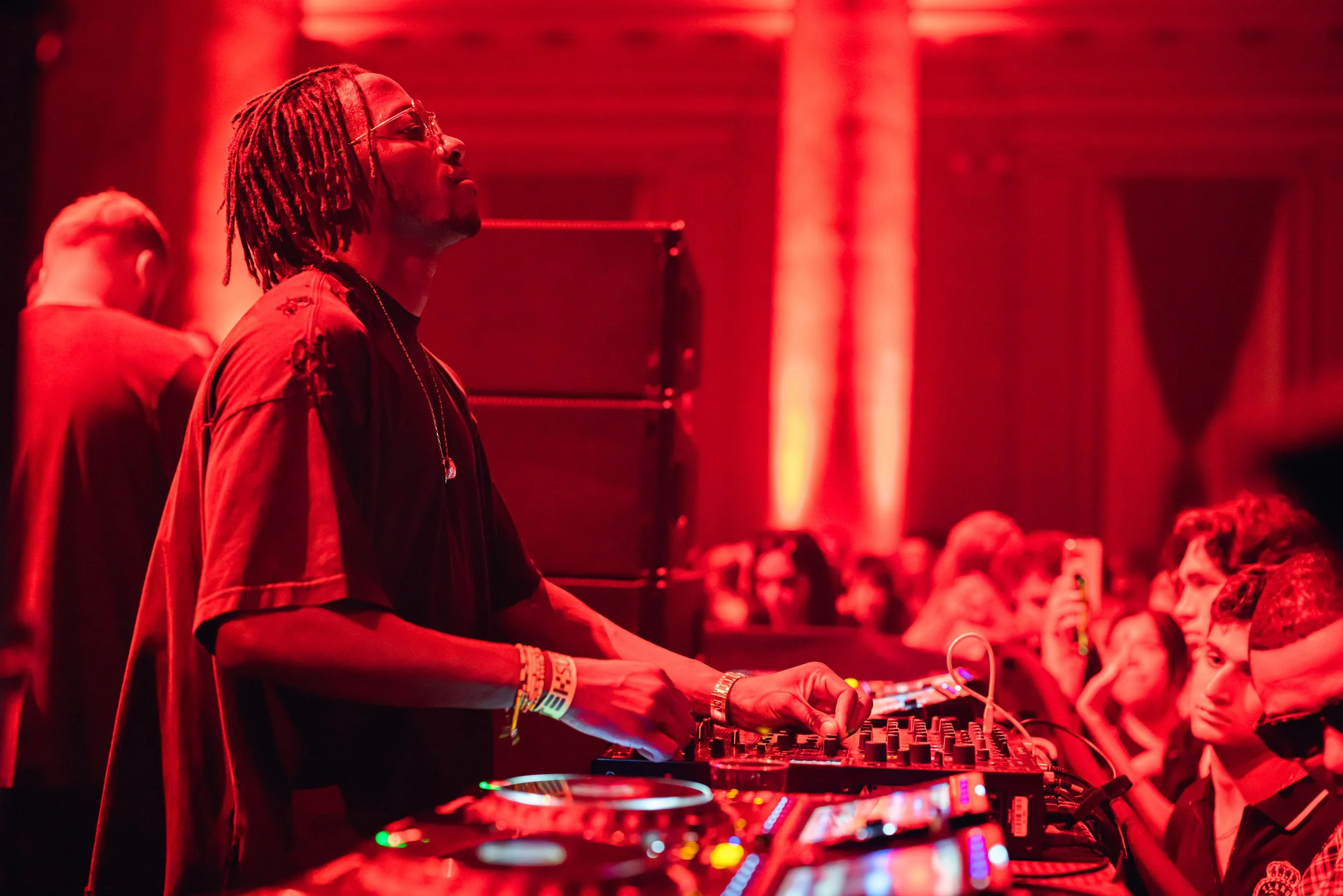 AMÉMÉ | Releases EP 'Power' on One Tribe Records