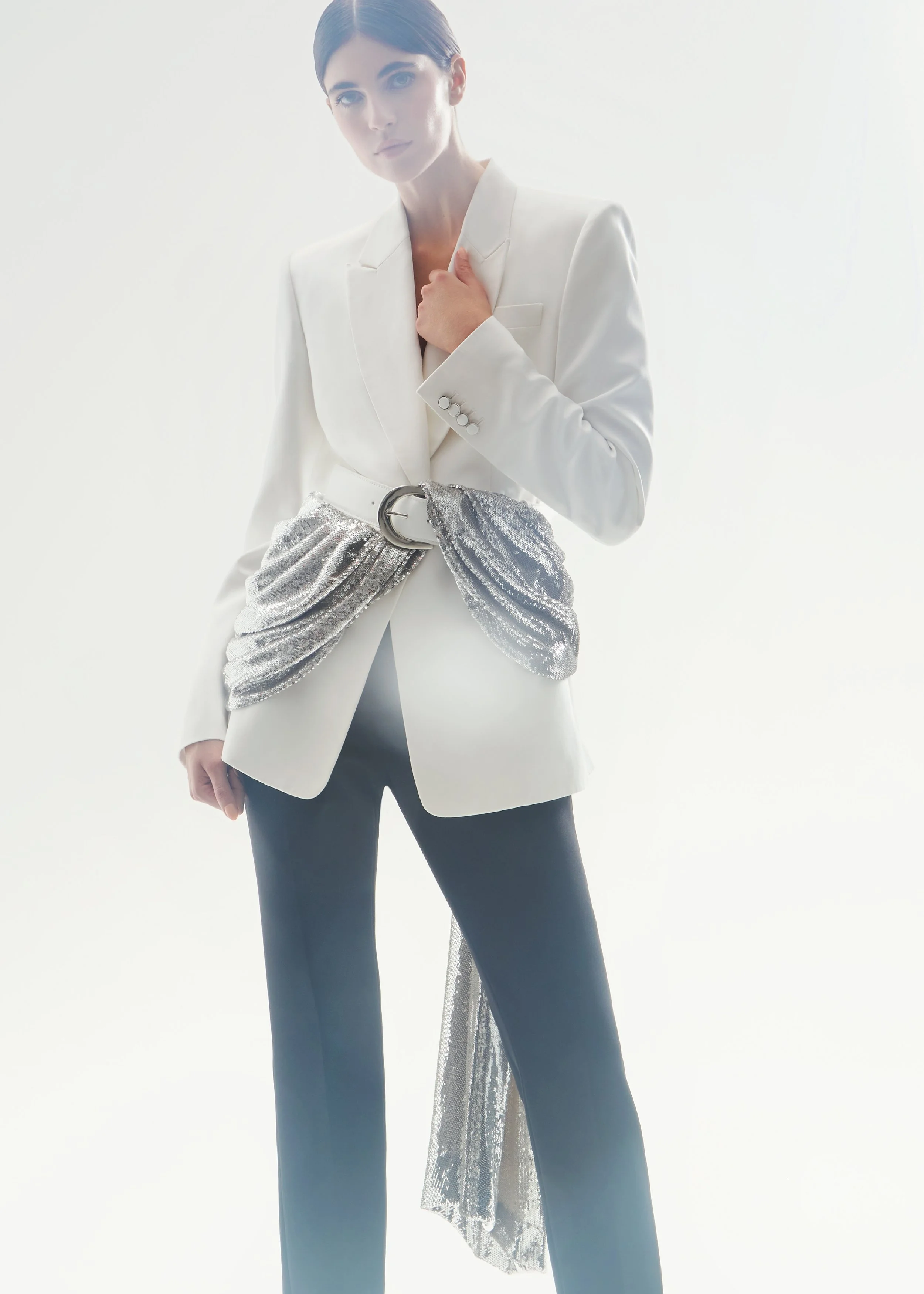 LBV | Portraying Emotion Through Fashion In Spring/Summer's '22 Collection
