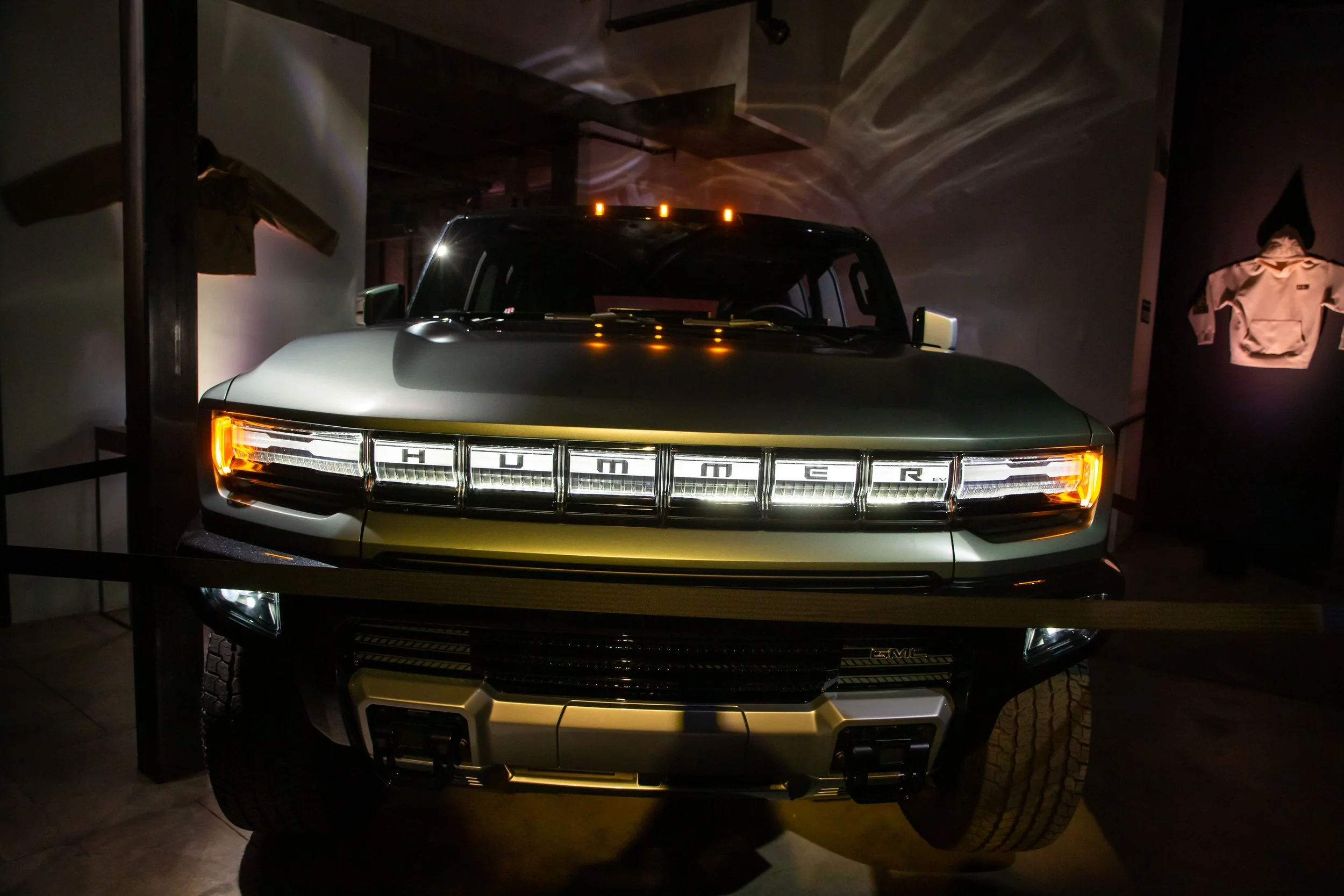 GMC Hummer EV Supertruck | 'Like Nothing Else'