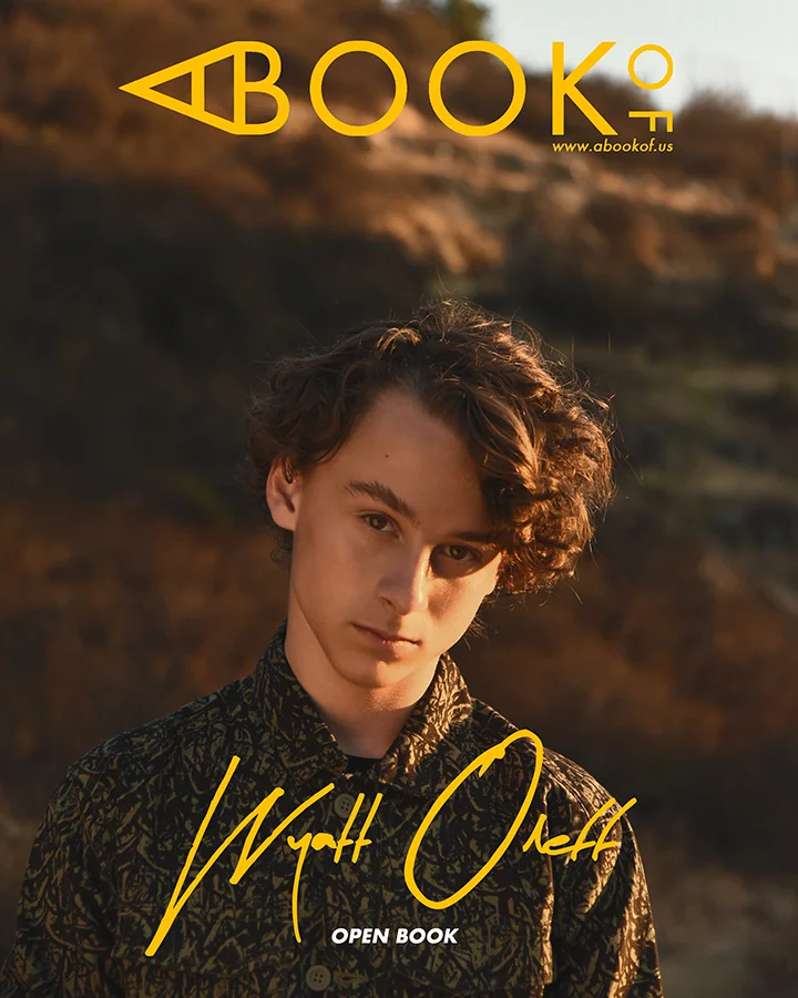 WYATT OLEFF [IT] — A BOOK OF MAGAZINE