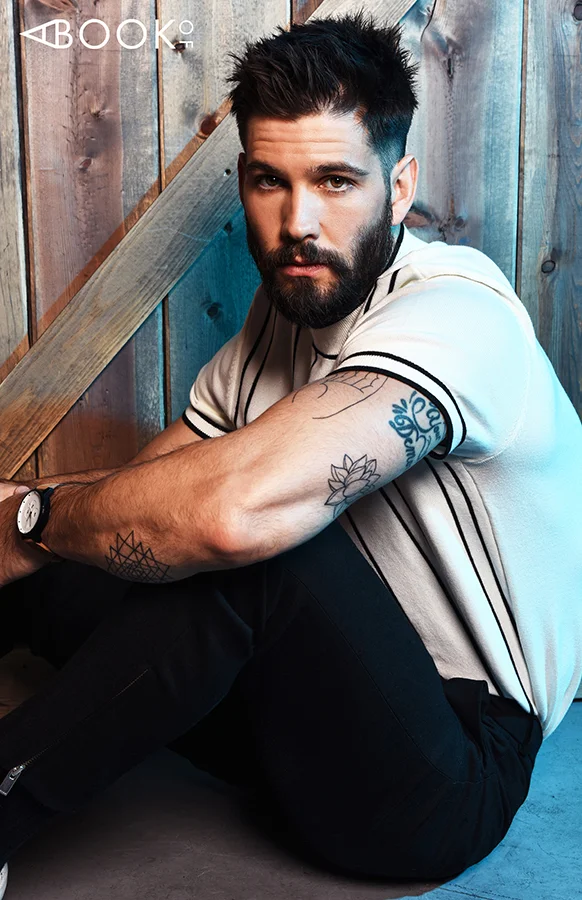CASEY DEIDRICK [IN THE DARK] — A BOOK OF MAGAZINE