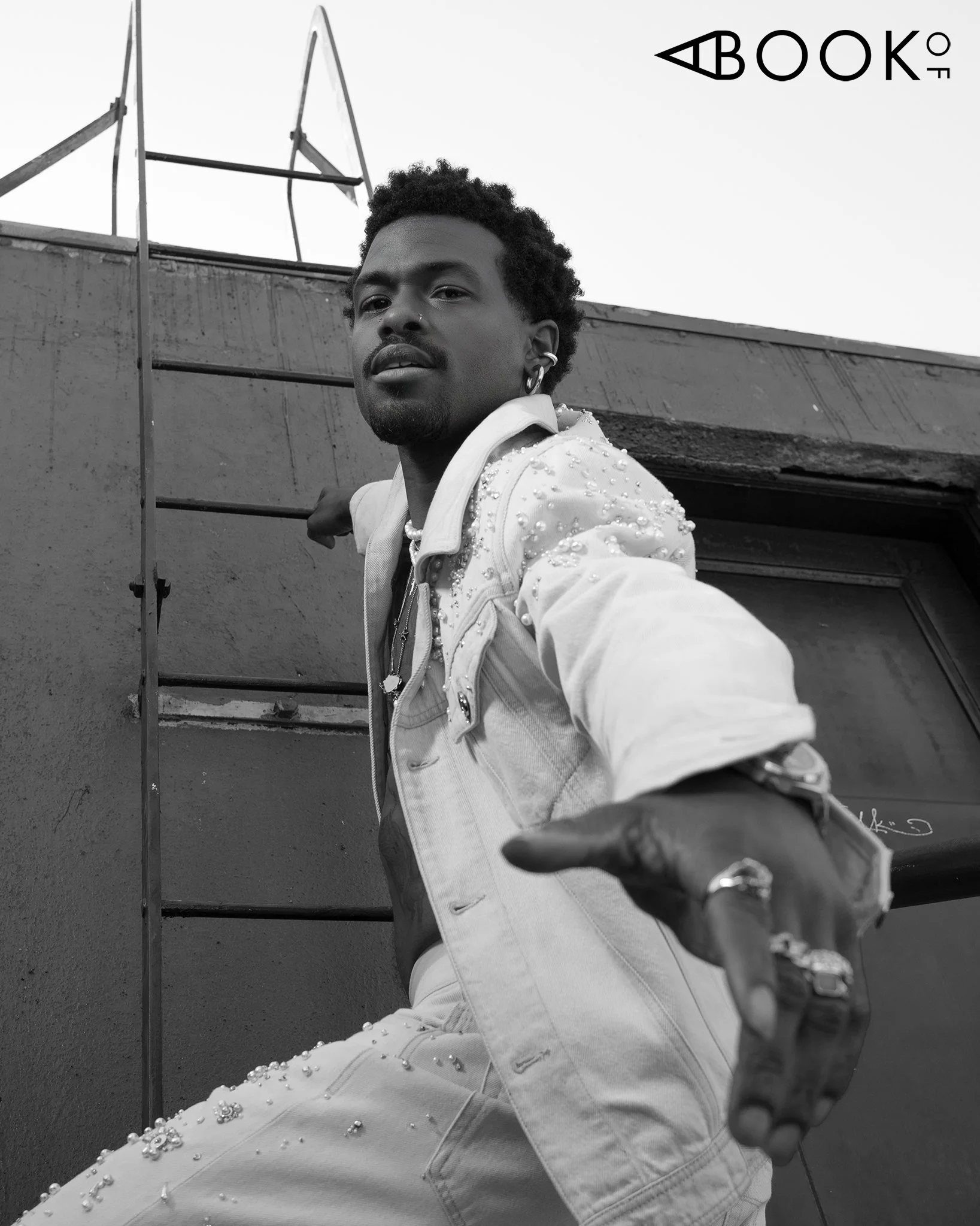 DUCKWRTH UNVEILS HIS MOST PERSONAL WORK TO DATE — A BOOK OF MAGAZINE