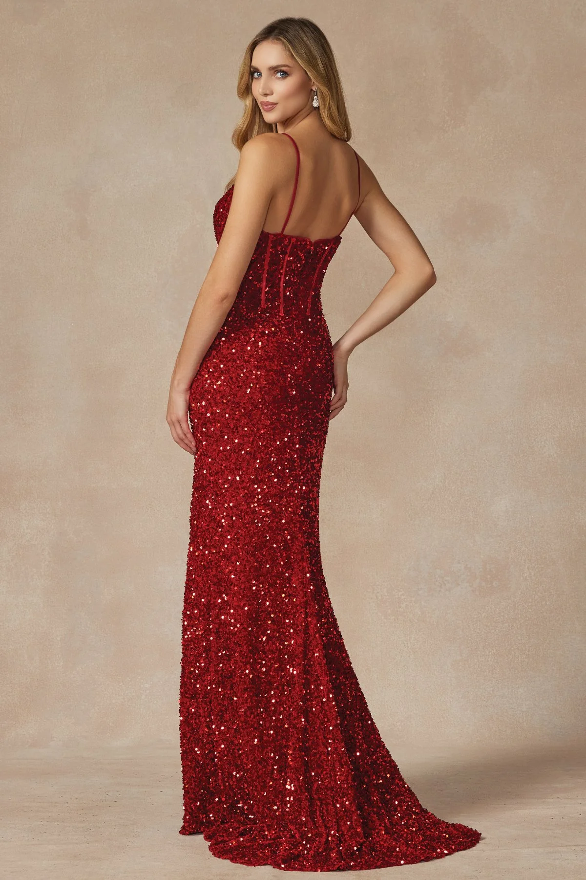 Red Fitted Prom Dress — Danielly's Boutique