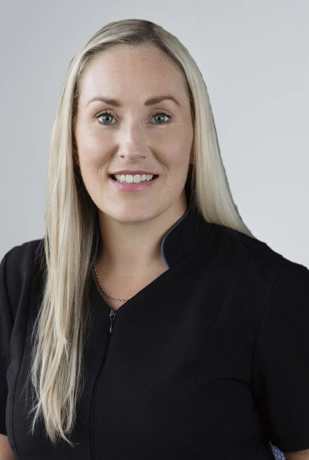 Nicky / Team Profiles / Skin Dermatology Institute