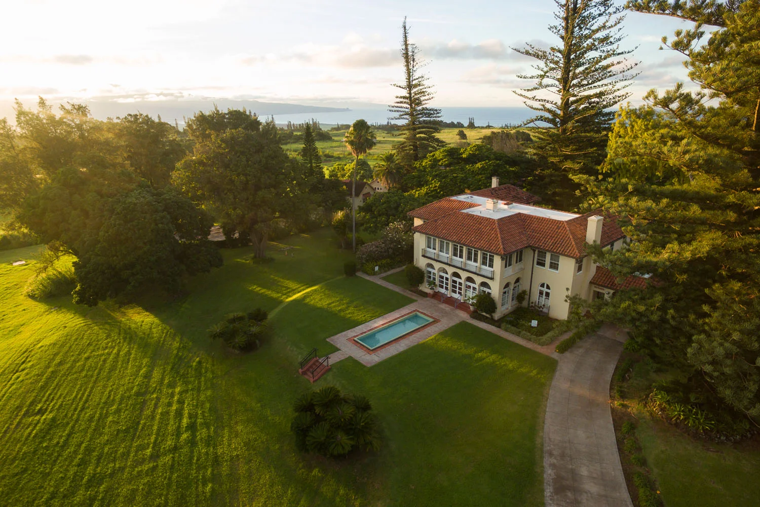 About Hui No'eau — Hui No‘eau Visual Arts Center | Art Classes, Tours ...