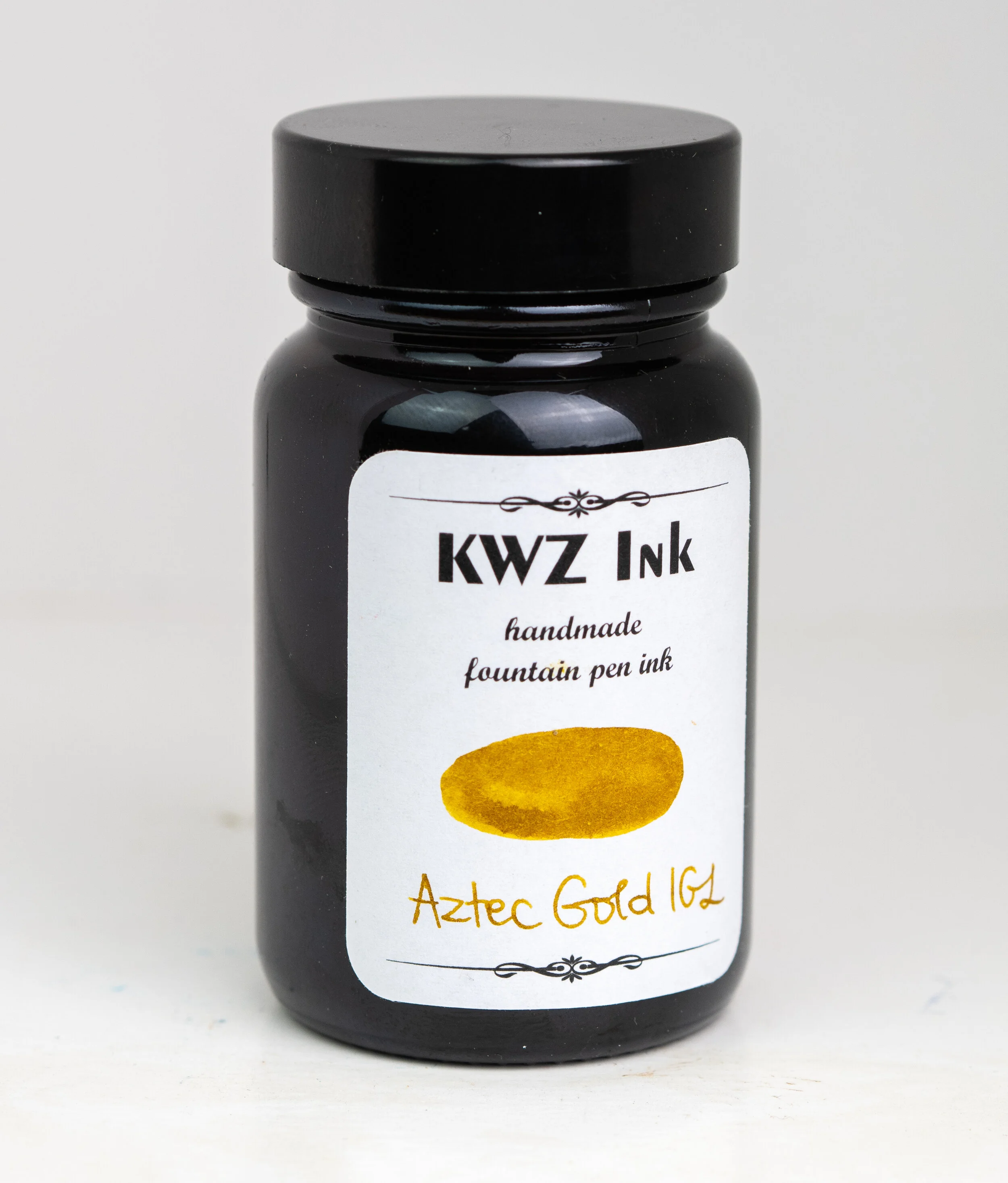 Ink Review: KWZ Aztec Gold IGL — Macchiato Man
