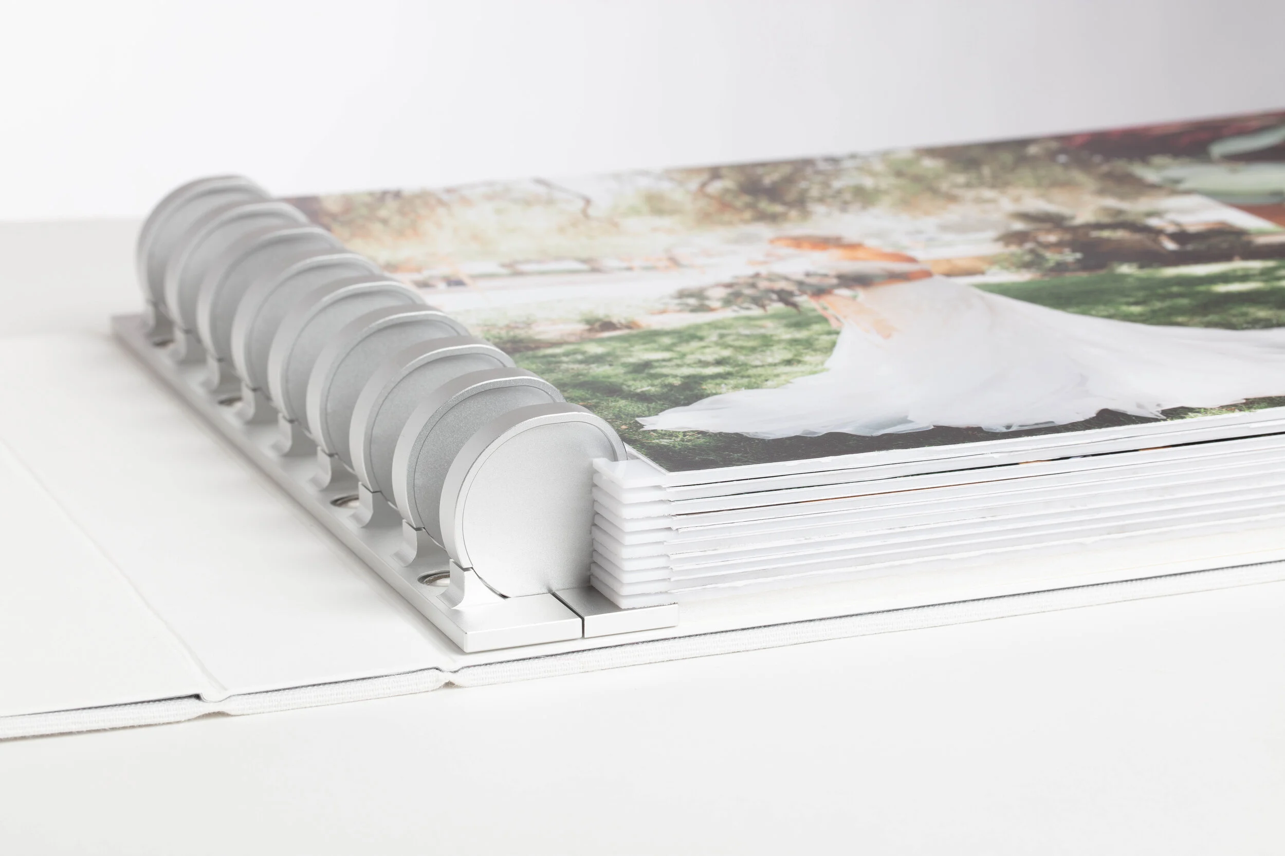 InMotion Albums - World's First Print Plus Digital Book