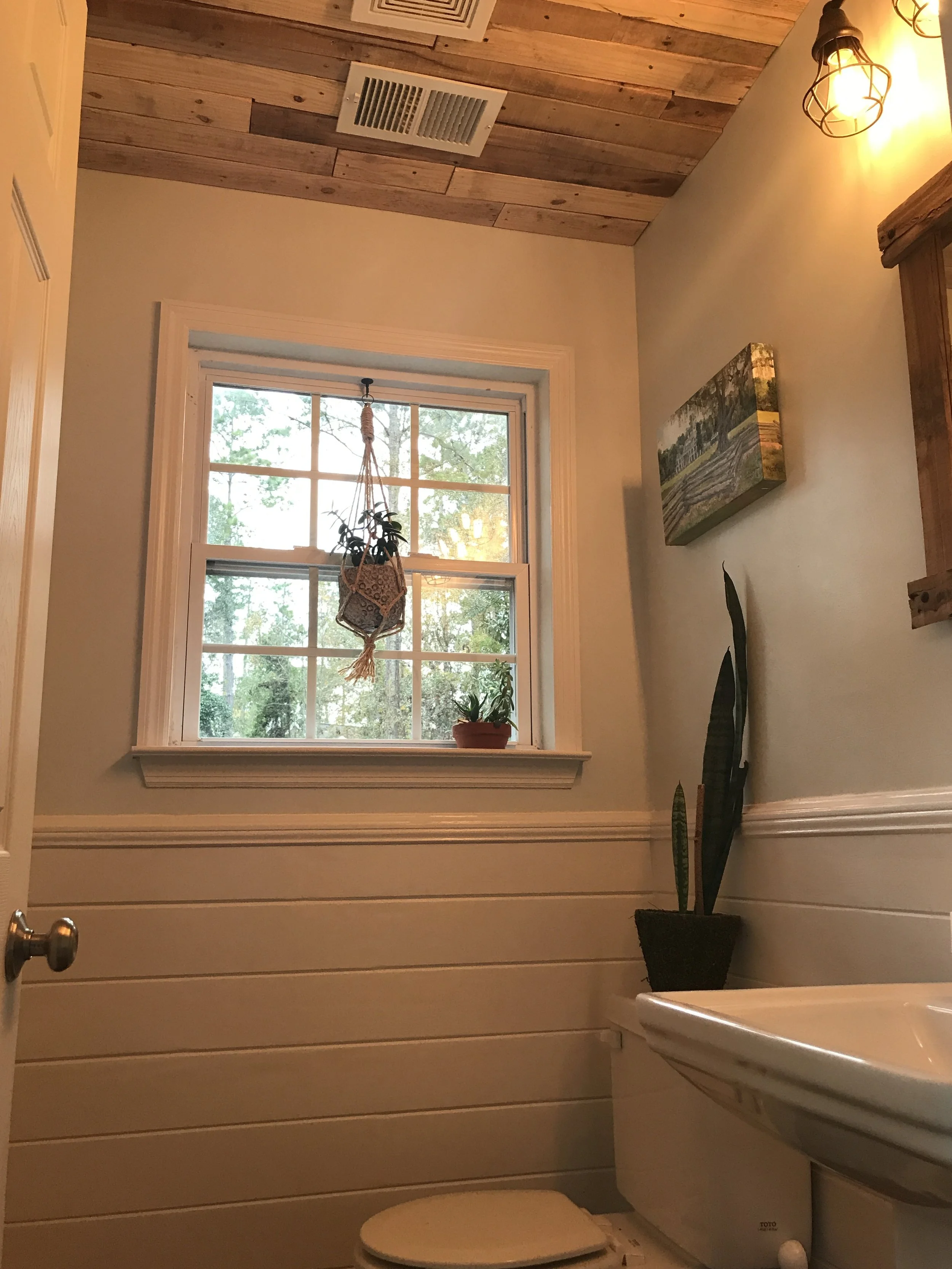 Diy Pallet Wood Ceiling | Shelly Lighting