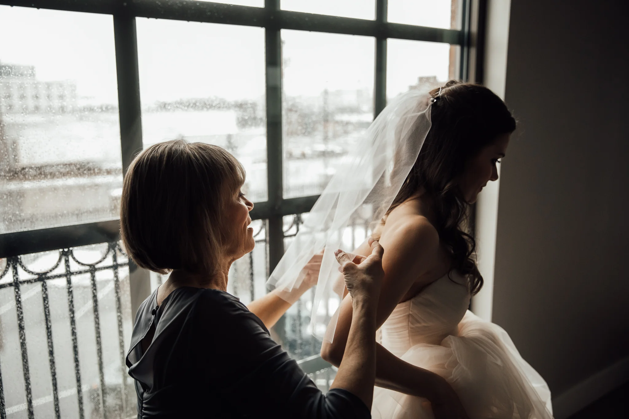 A Snowy, Winter Wedding at The Steam Plant in Dayton, Ohio | Alec ...