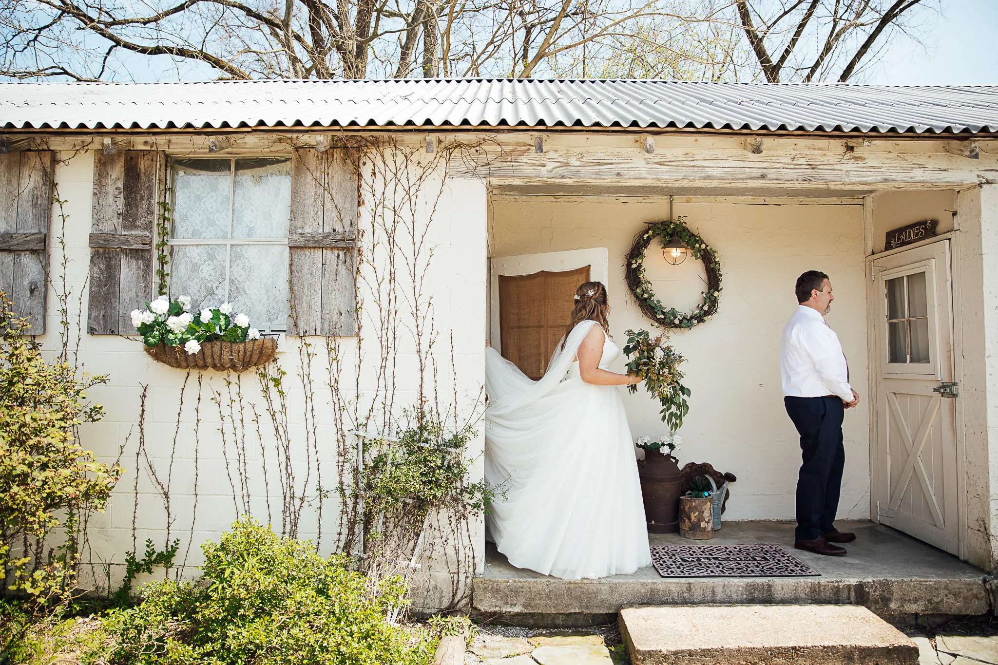 A Whimsical Spring Wedding at Meadow Hill Farms | Hannah & Reuben ...