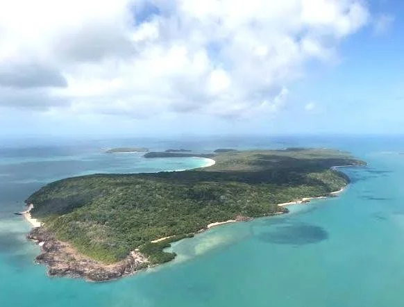 Join our sailing expedition from Cairns through Far North Queensland to ...