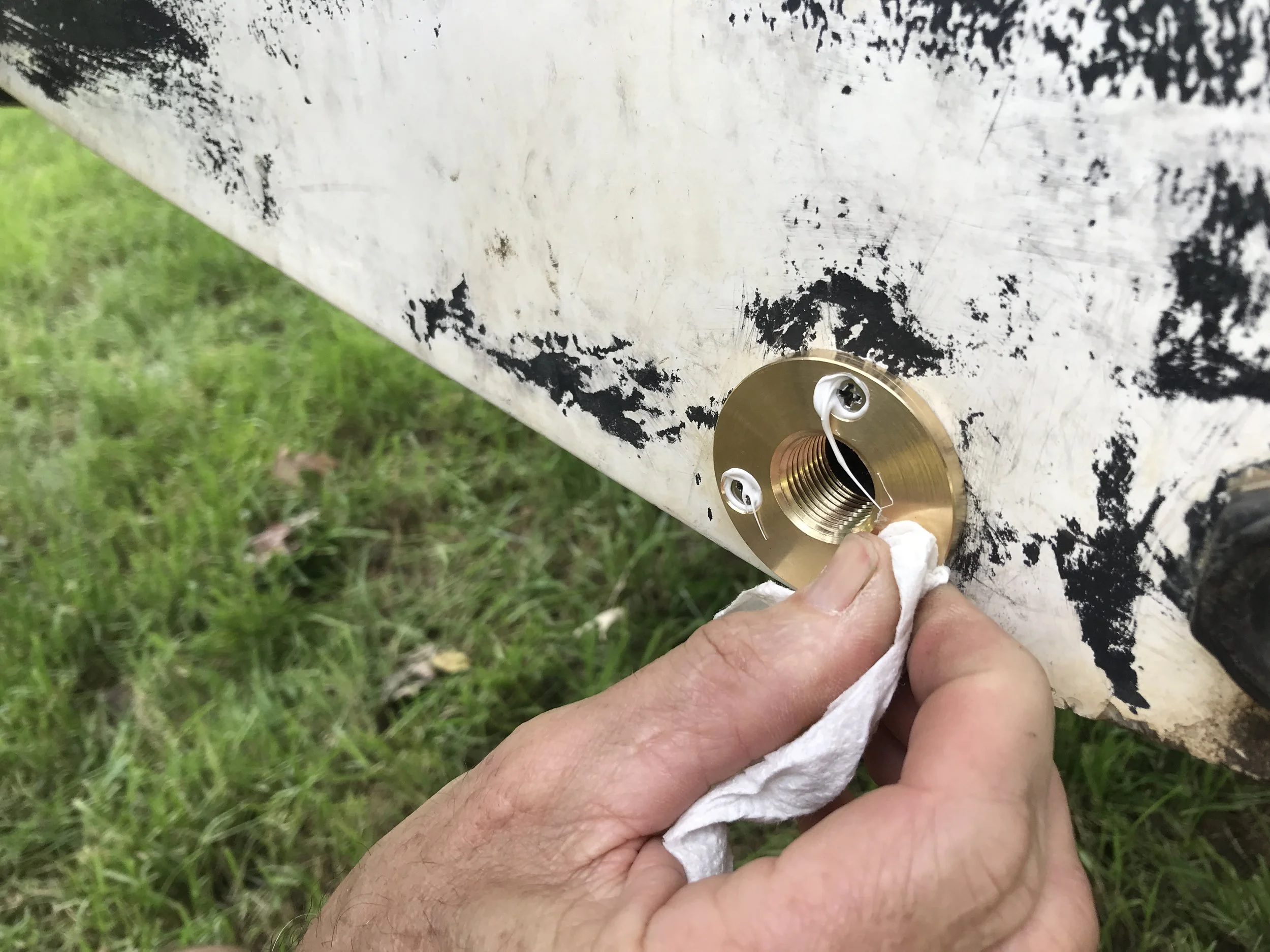 Steps to a new dinghy plug — Fit2Sail