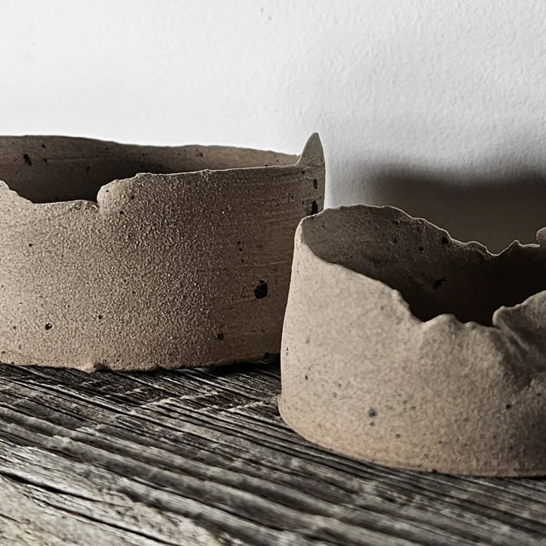 Utako Shindo | Liminal in hand: paper curls like the form of clay 閾の手 ...