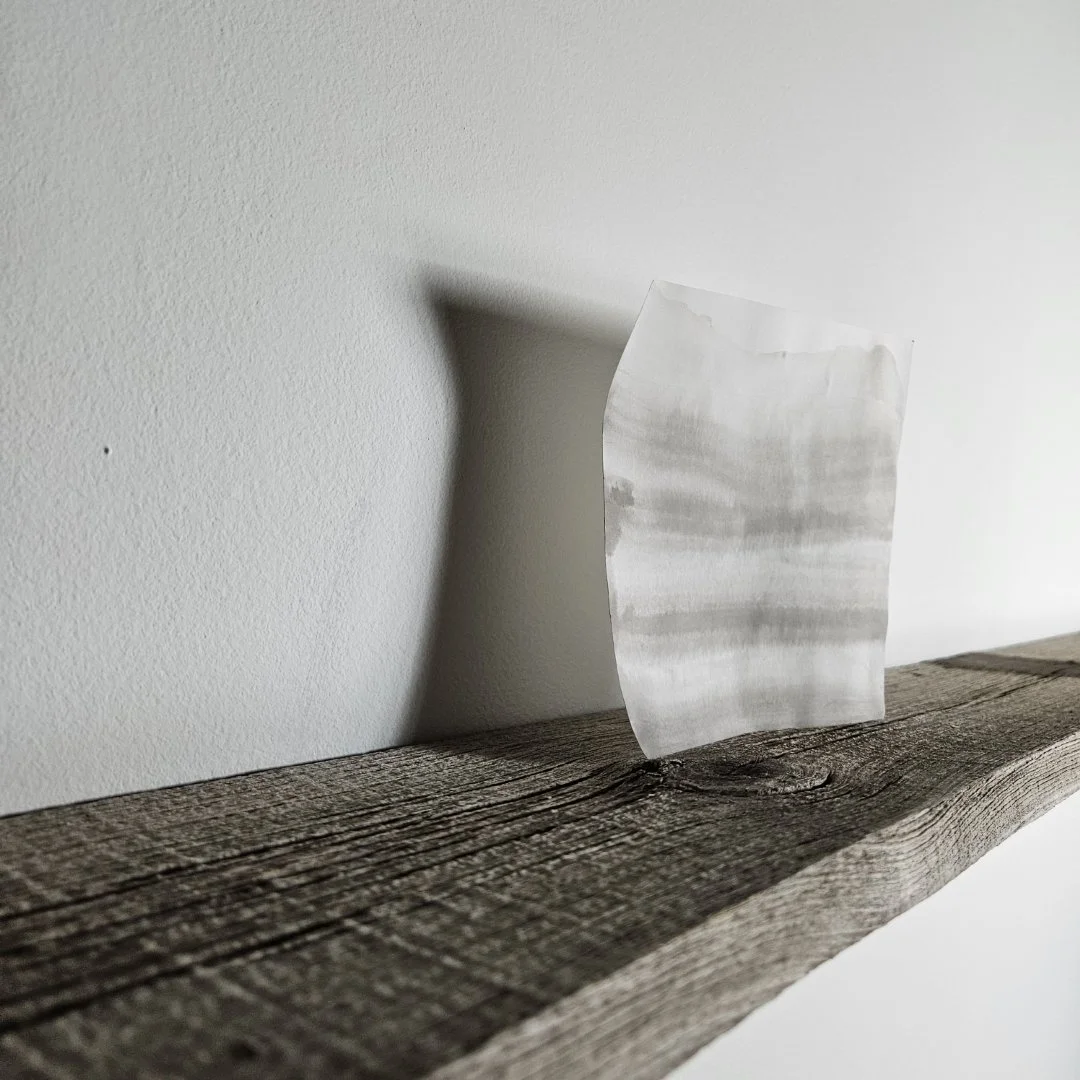 Utako Shindo | Liminal in hand: paper curls like the form of clay 閾の手 ...