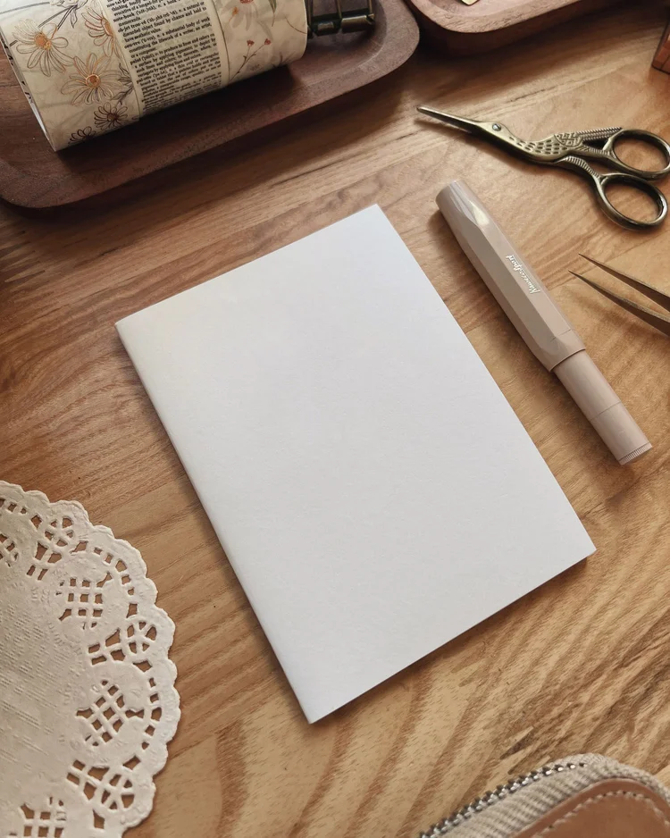 Fern Notebook (Standard Traveler's Notebook Size) — Sarica Studio