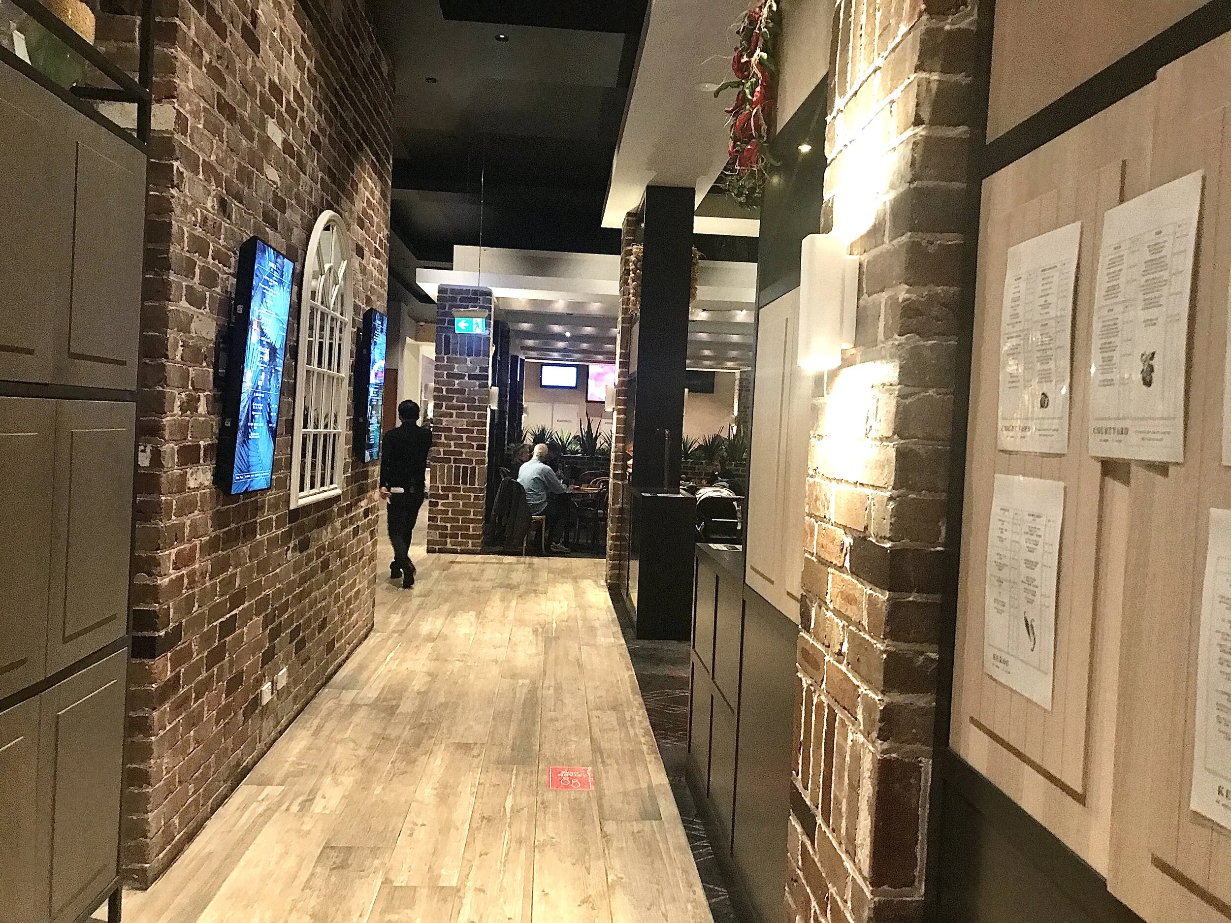 THE COURTYARD (INSIDE HORNSBY RSL) - HORNSBY, SYDNEY — Sir and M'lady ...