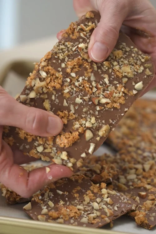 Baklava Chocolate Bark Recipe — Antoniou Fillo Pastry