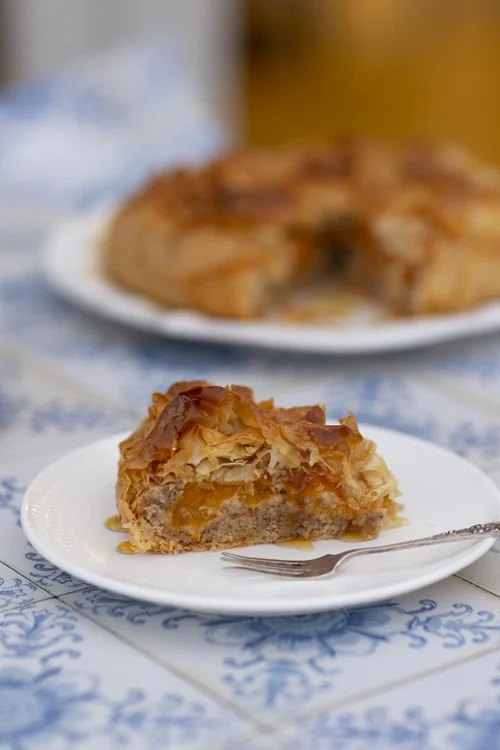 Apricot and Almond Fillo Cake — Antoniou Fillo Pastry