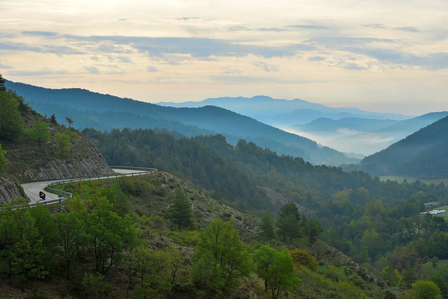 RiDE -Motorcycle touring routes in Spain's Pyrenees mountains