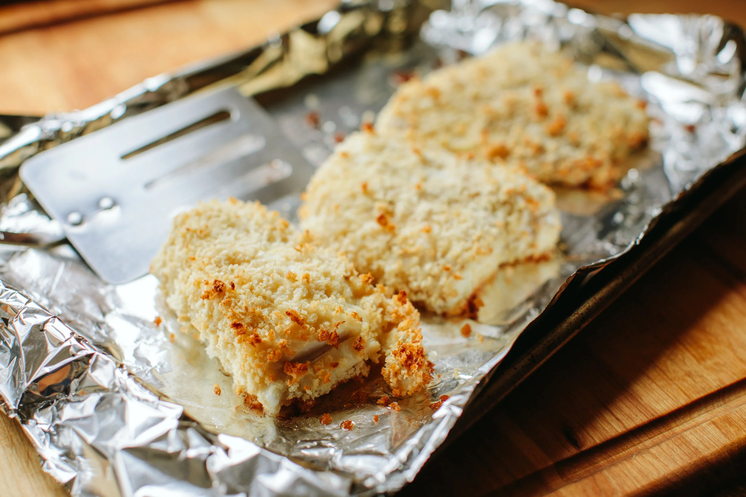 Baked Haddock Sandwich with Roasted Garlic Aioli (Recipe and Thrive ...