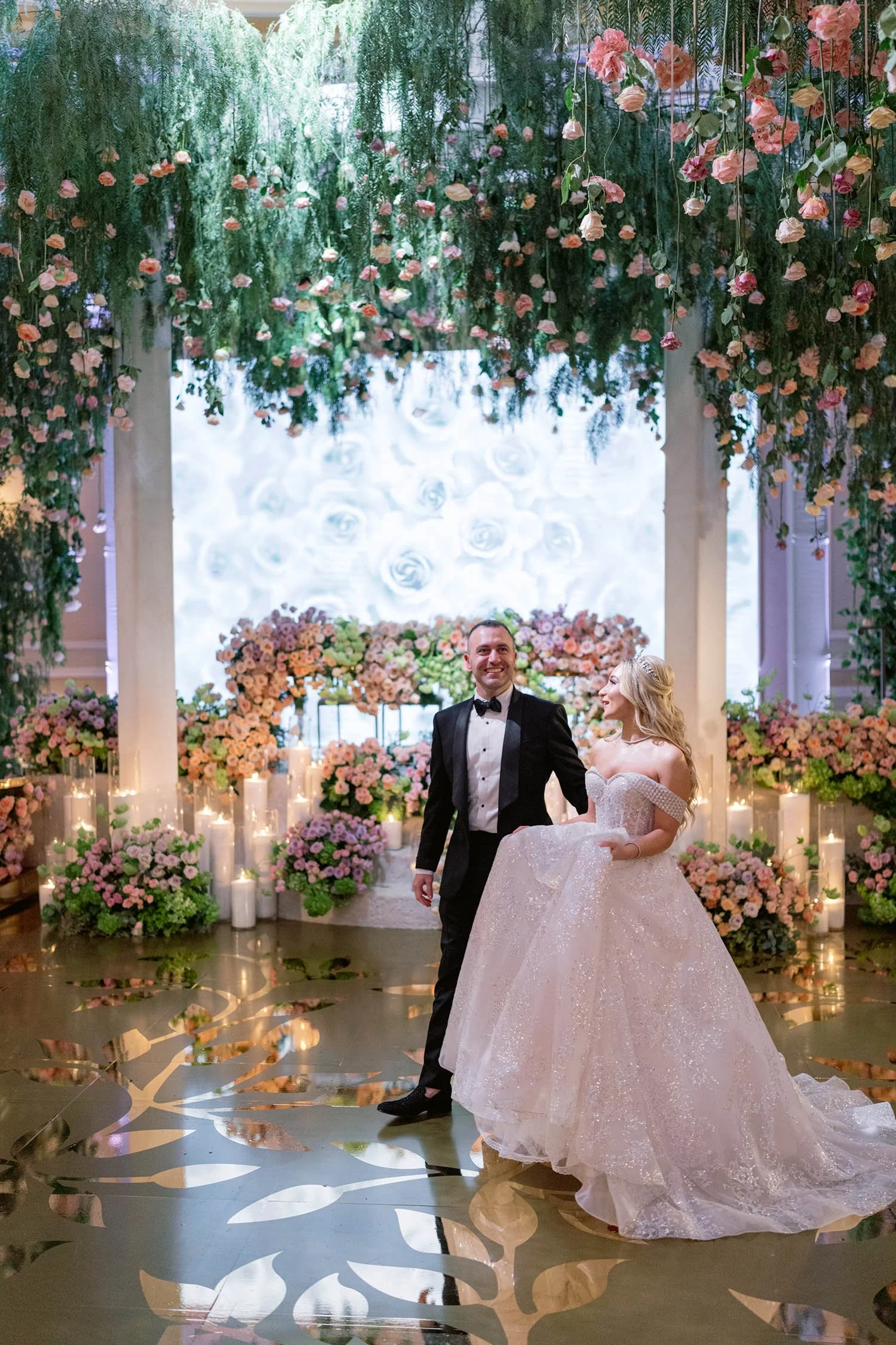 Reaction Photos: Creating a Wedding Reception Big Reveal — Eddie ...