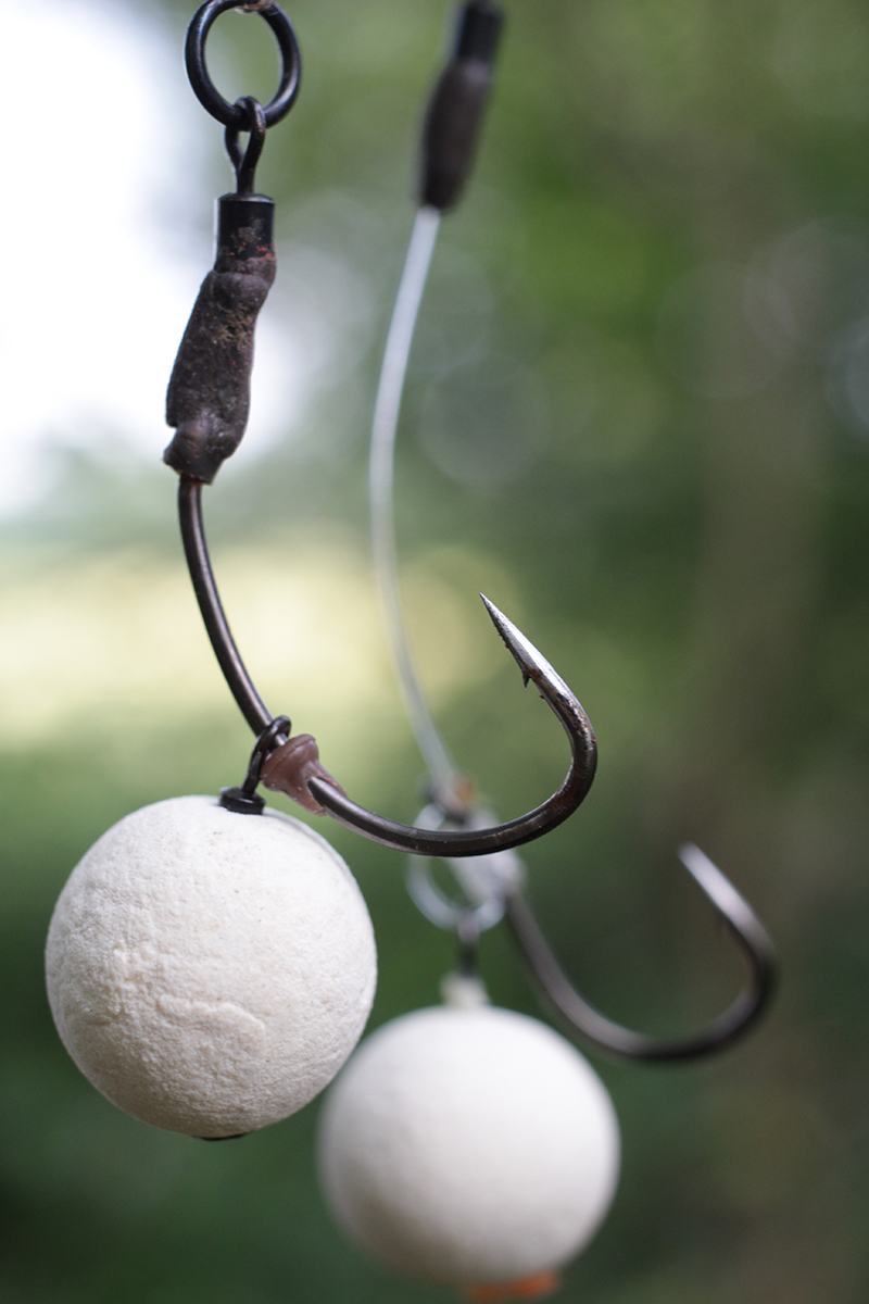 HOW TO TIE THE RONNIE RIG! – FISHIN ADDICT