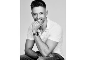 Bio — Richard Miles Photography | Hair & Beauty Photographer | London | UK